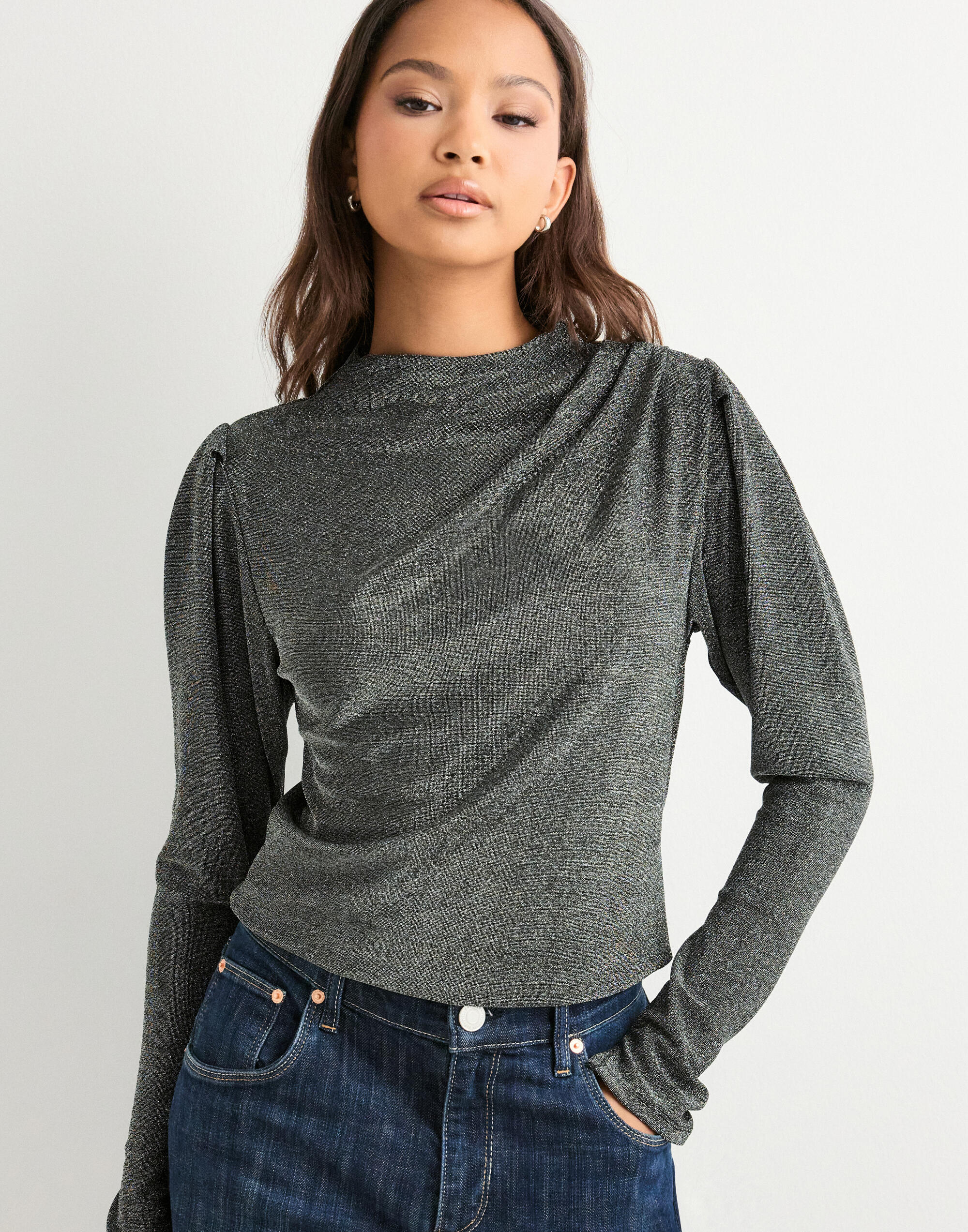 Köp Vero Moda AWDYNASTY LS HIGH NECK TOP - Black Silver Lurex | Nelly.com