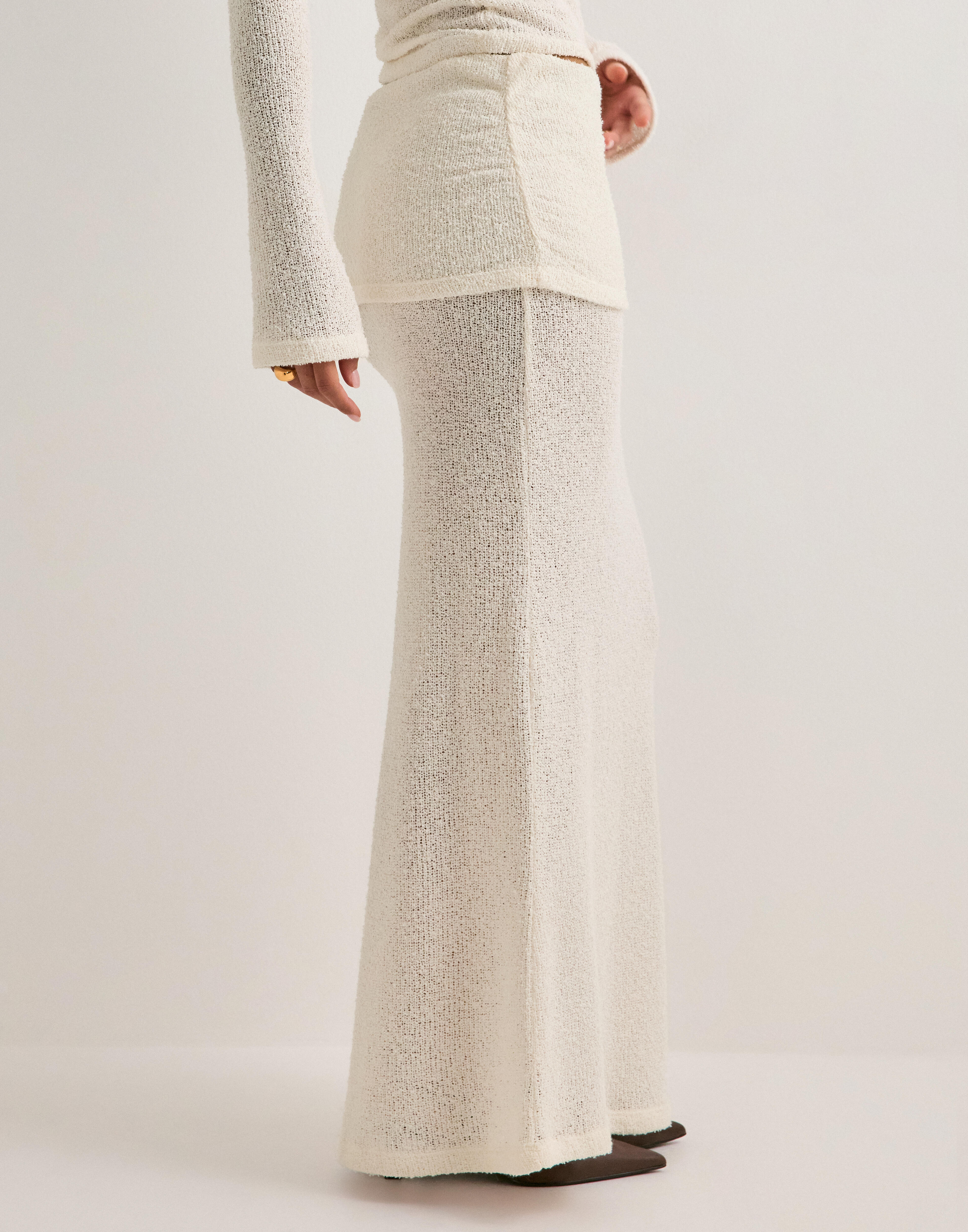 Kjøp Nelly Luxe Texture Maxi Skirt - Offwhite | Nelly.com