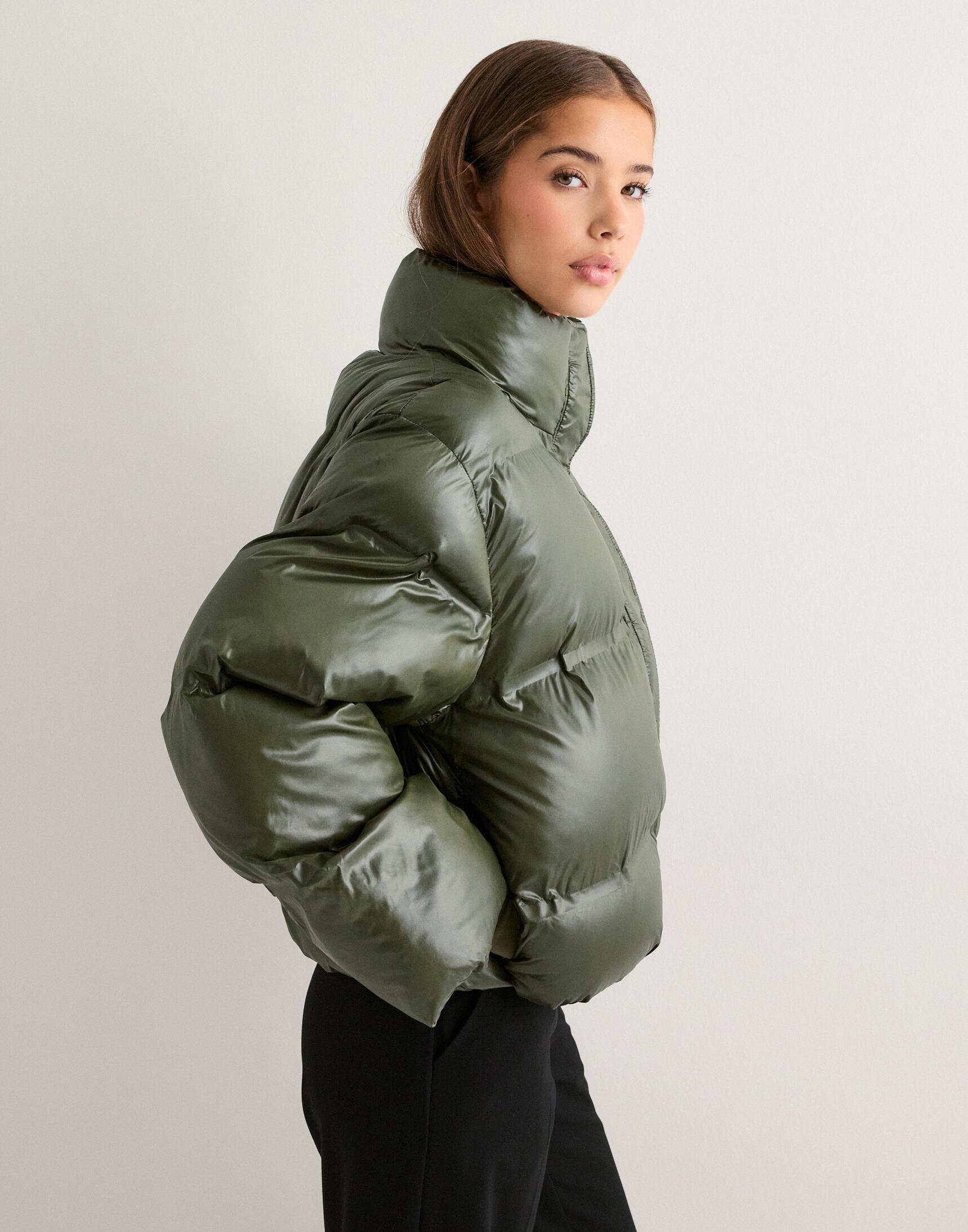 Buy Neo Noir Rhea Shiny Puffer Jacket - Olive | Nelly.com