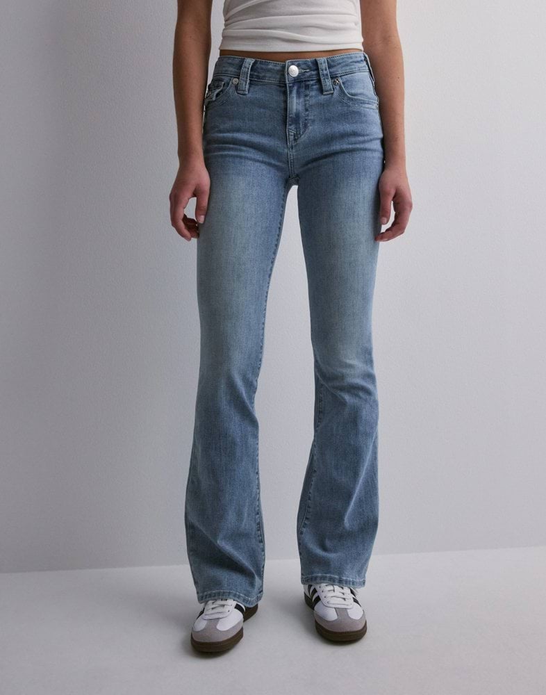 Köp True Religion BECCA MID RISE BOOT CUT FLAP - *NY*PEAK SPOT | Nelly.com