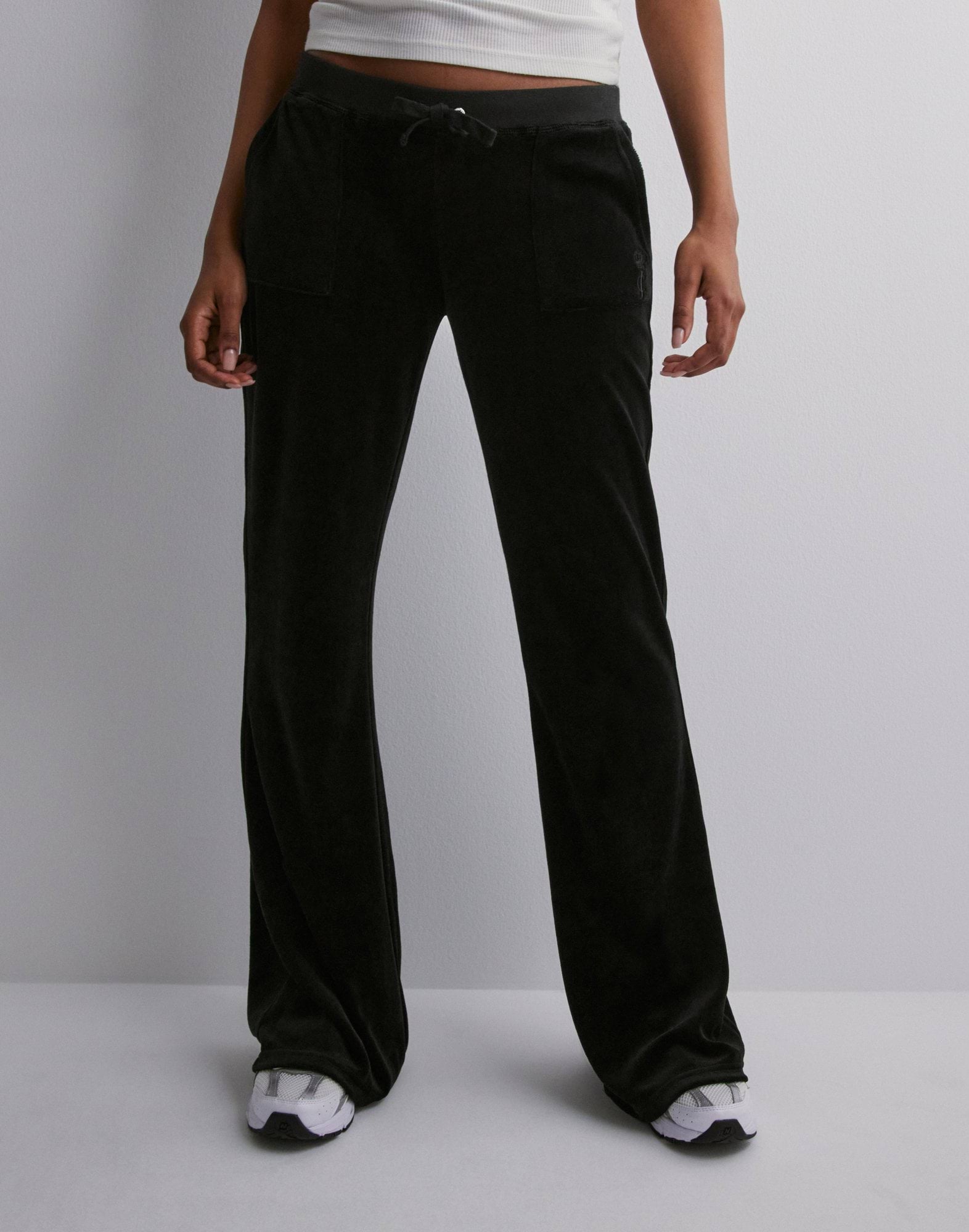 Buy Juicy Couture CAISA ULTRA LOW RISE PANTS - Black | Nelly.com