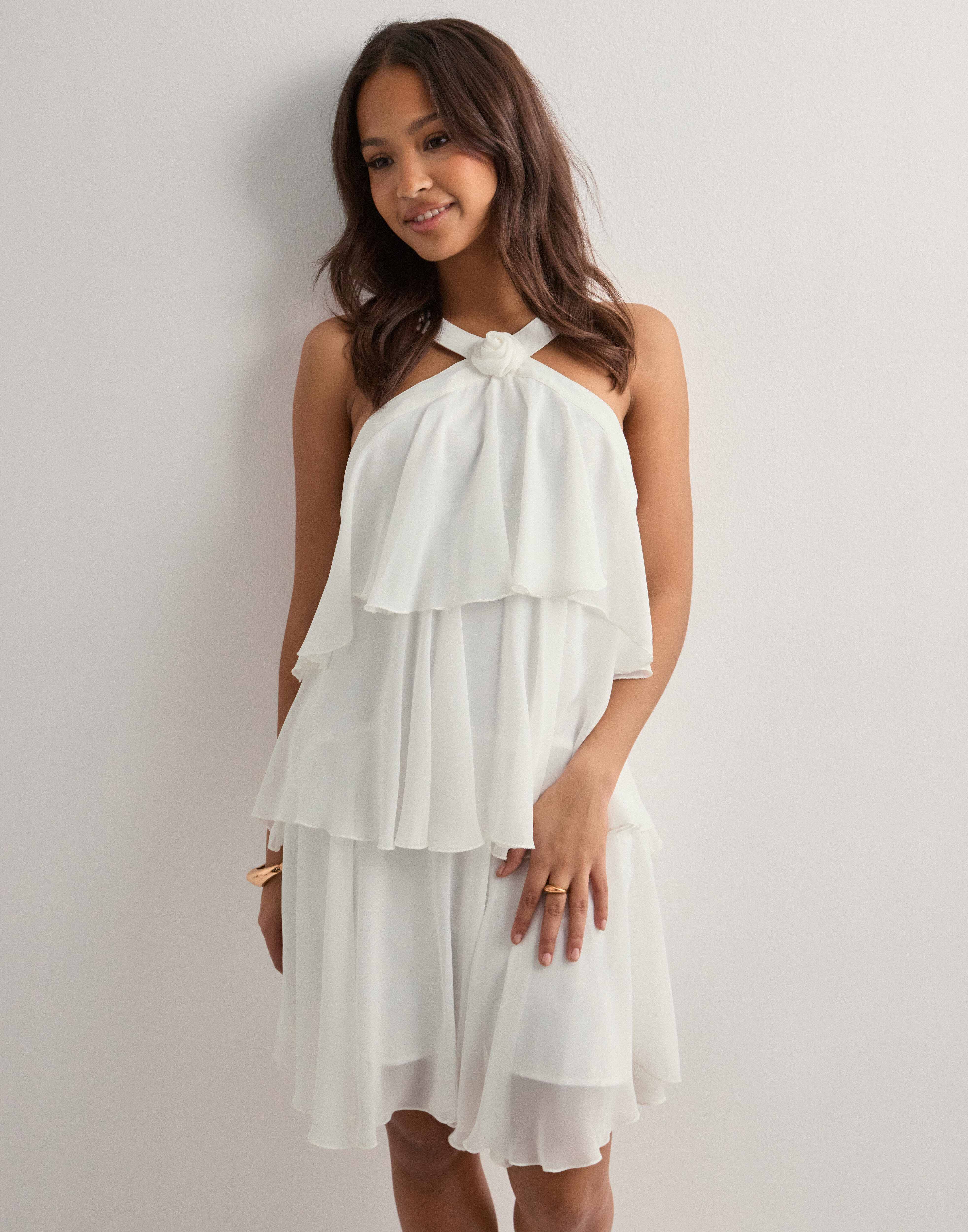 Kjøp Vero Moda VMFELICIA SL RUFFLE SHORT DRESS EXP - Snow White | Nelly.com