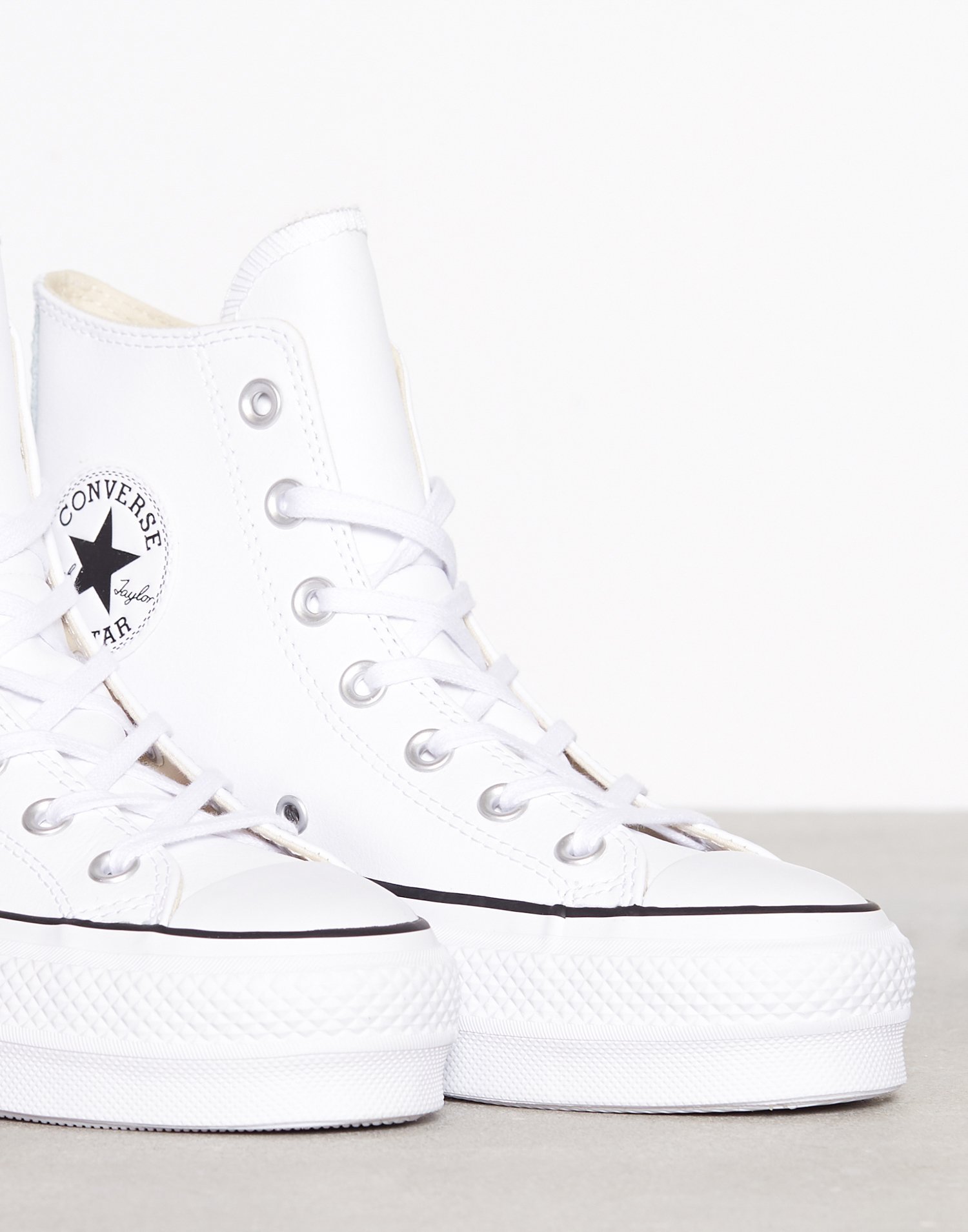 Buy Converse CHUCK TAYLOR ALL STAR LEATHER PLATFORM - White | Nelly.com