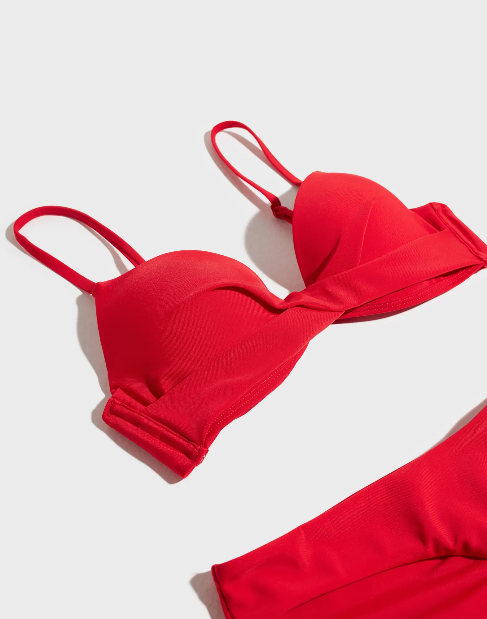 Kjøp Nelly Twisted Push Up Bikini Bra - Red | Nelly.com