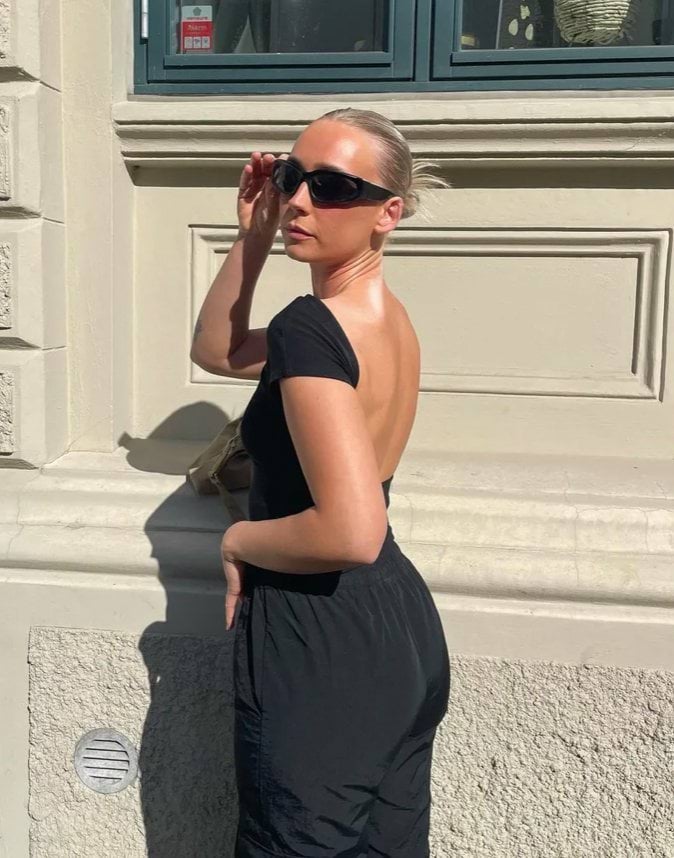 Kjøp Nelly Perfect Open Back Tee - Black | Nelly.com