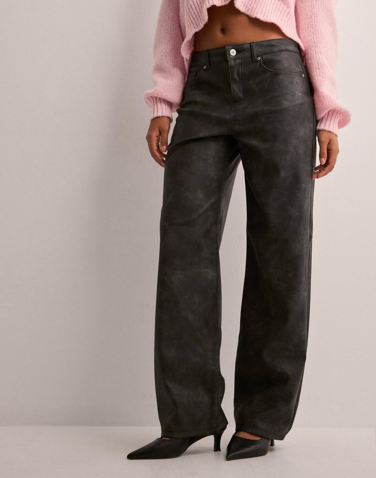 Köp Only ONLARLO HW STR WASHED FAUX LEA PNT - Black Washed | Nelly.com