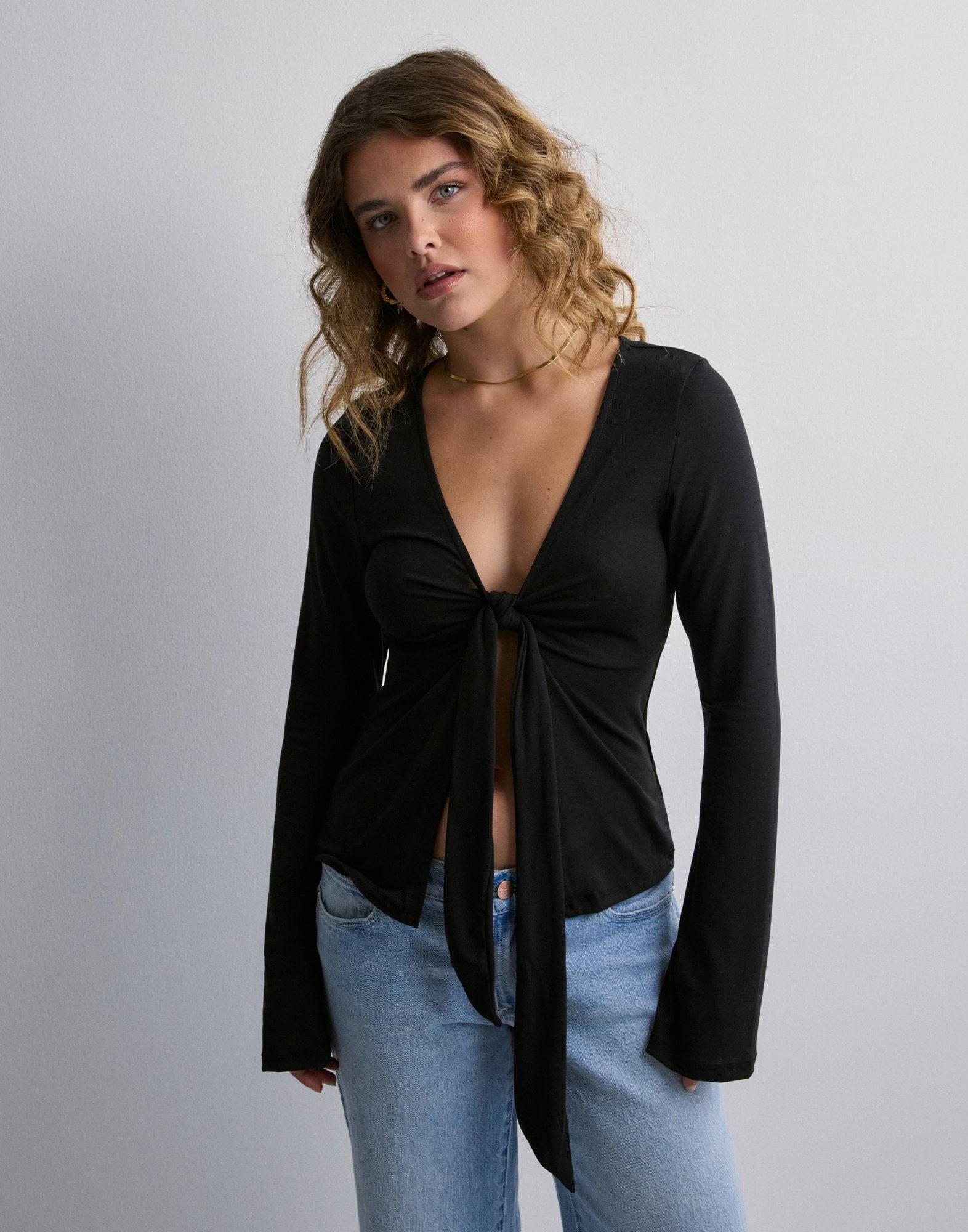 Köp Gina Tricot Tie Front Long Sleeve Top Black