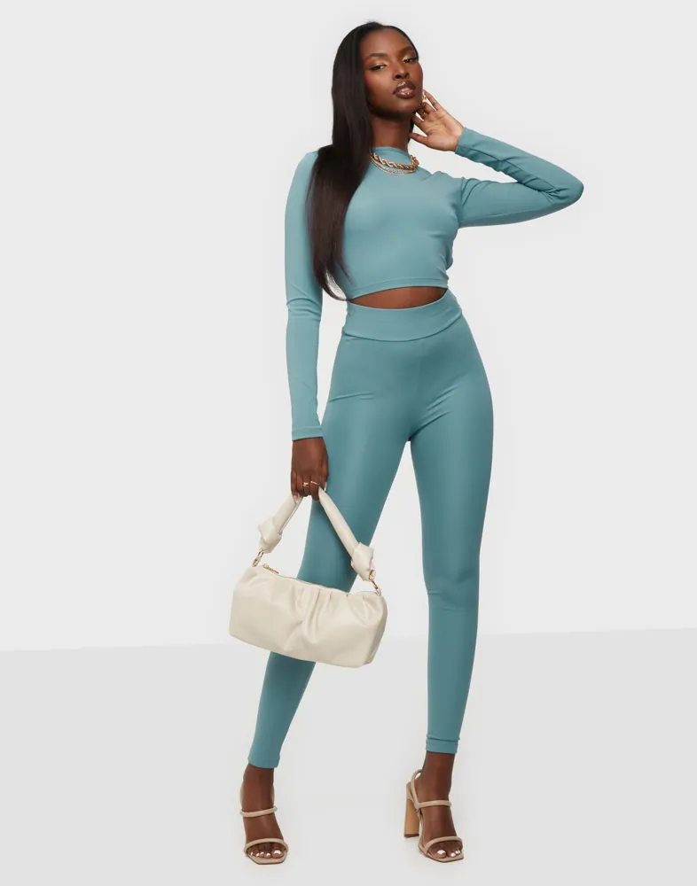 Buy Nelly Back Focus Set - Blue | Nelly.com