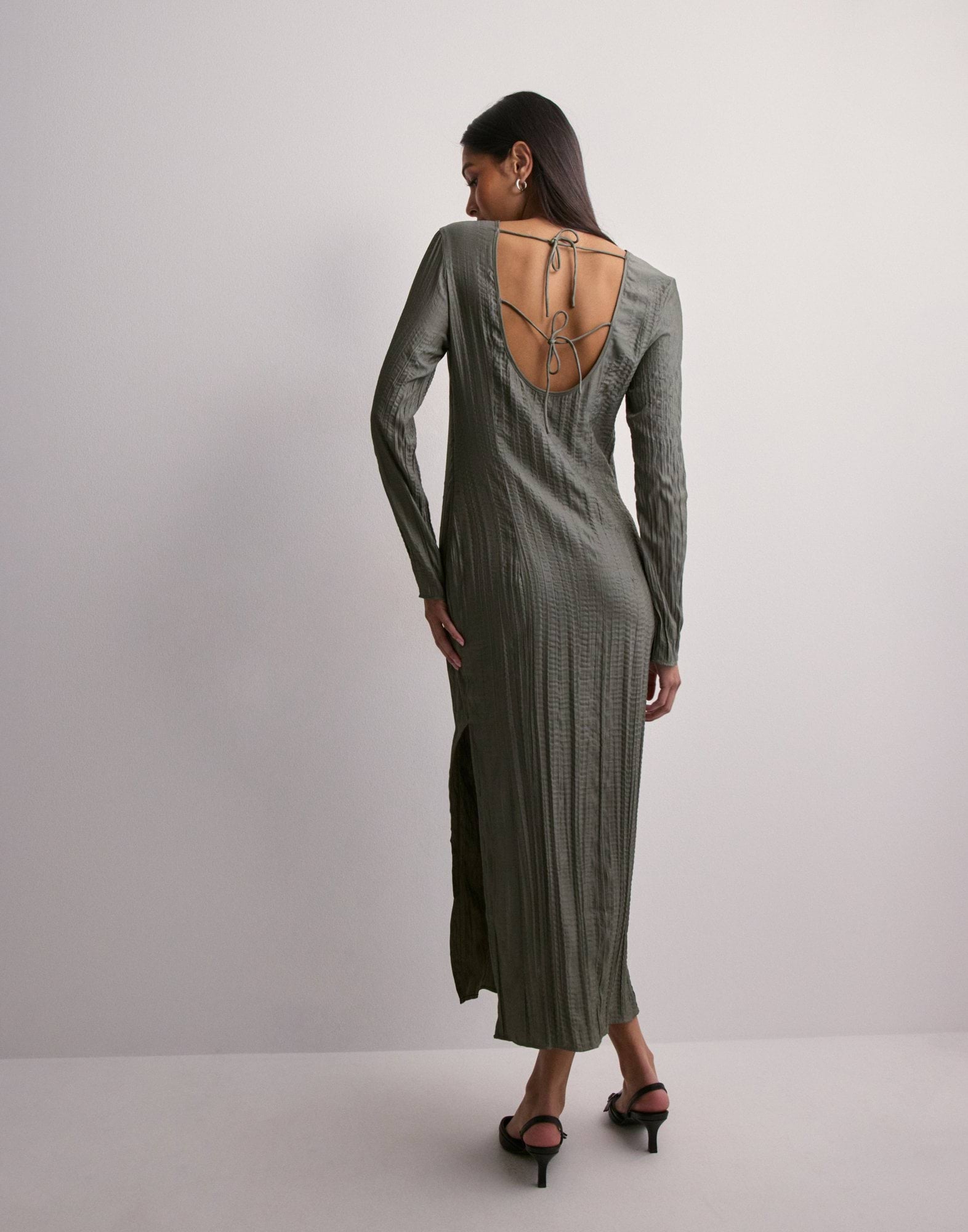 Buy Samsøe Samsøe Saisabel dress 15158 - Dusty Olive | Nelly.com