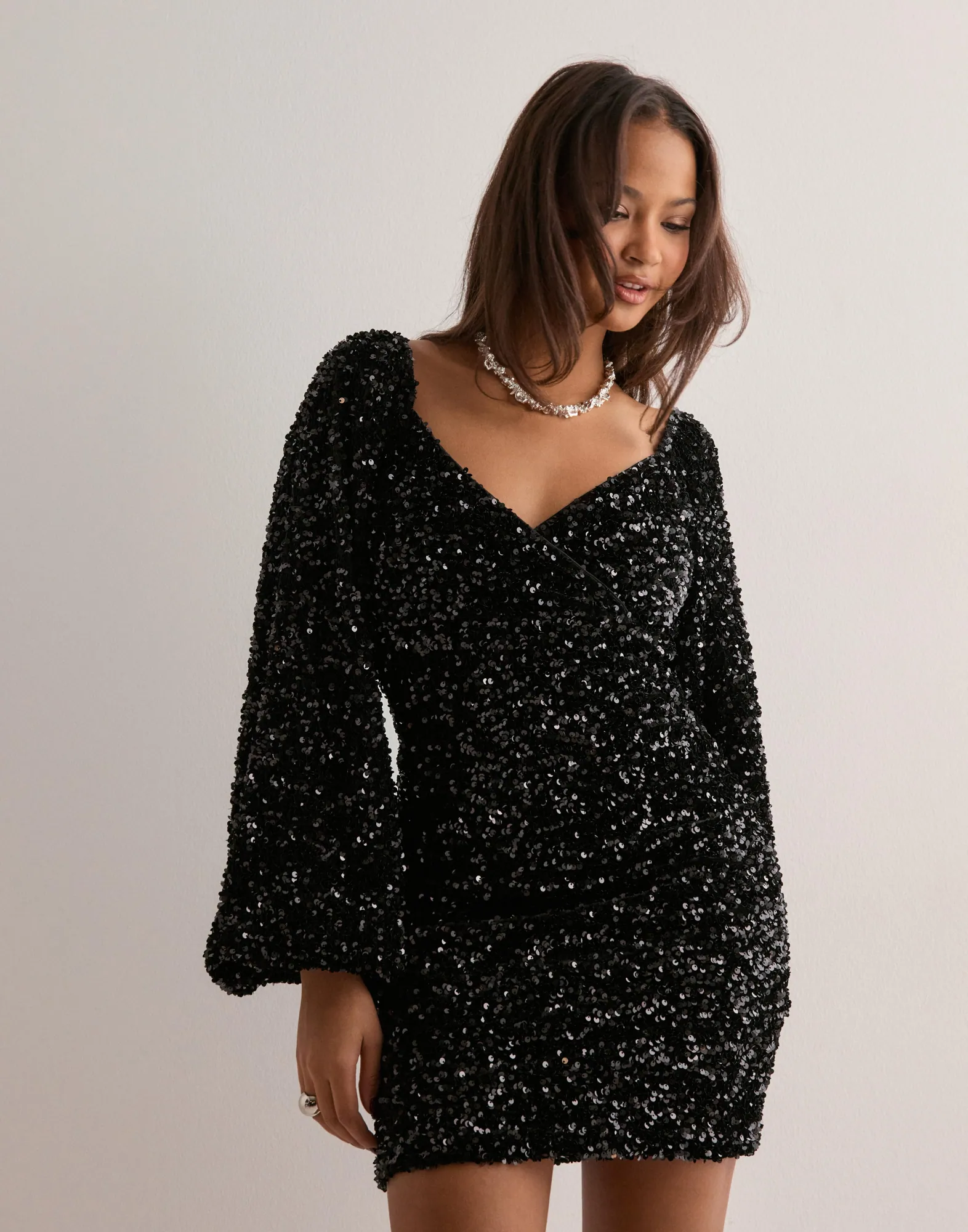 Kjøp Nelly Sparkling Volume Dress - Black | Nelly.com