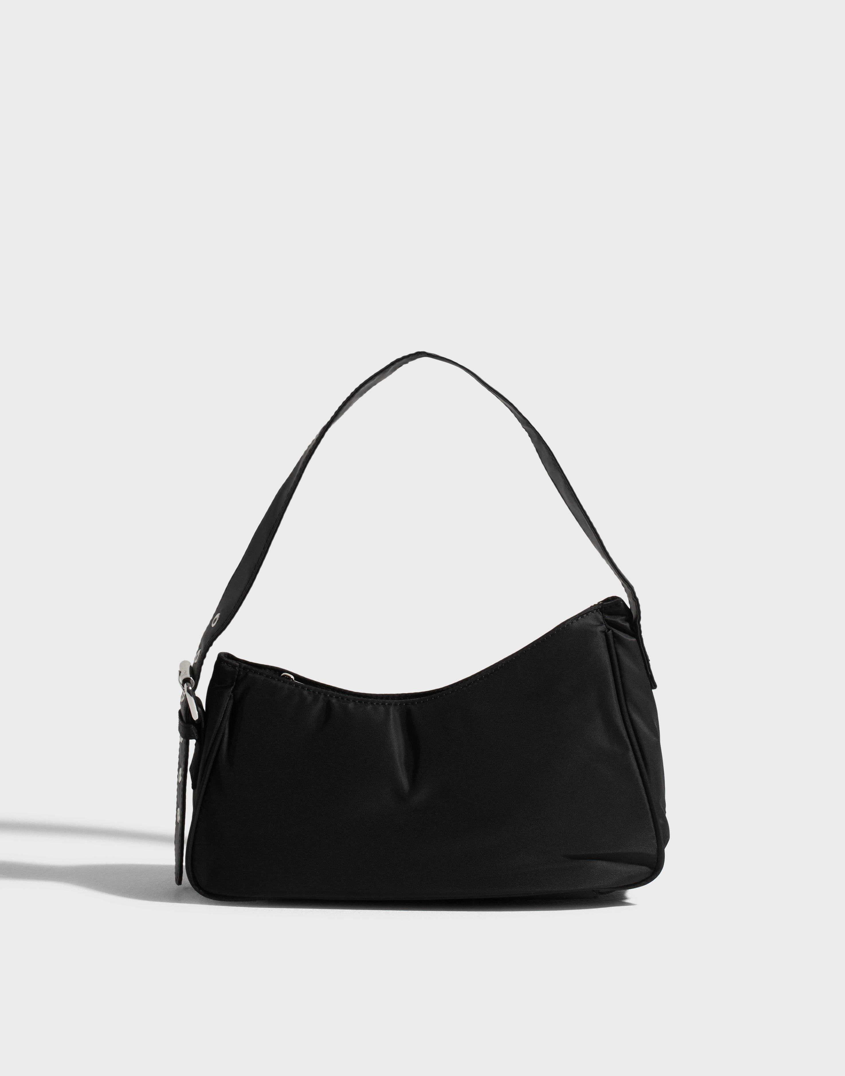 Köp NuNoo Jennifer Recycled Nylon - Black | Nelly.com