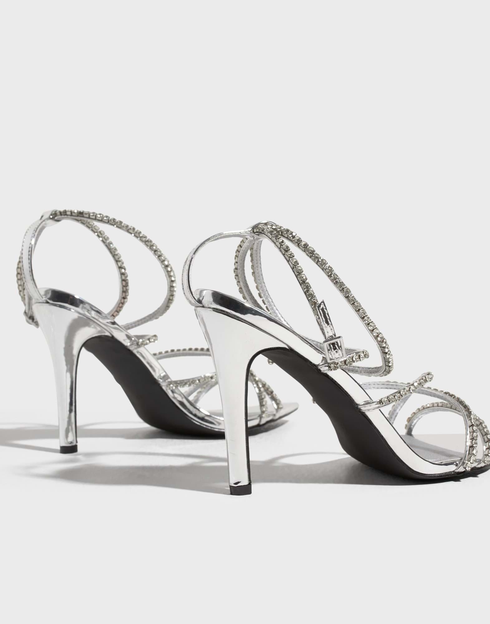 Köp Nelly Rhinestone Strappy Heel - Silver | Nelly.com