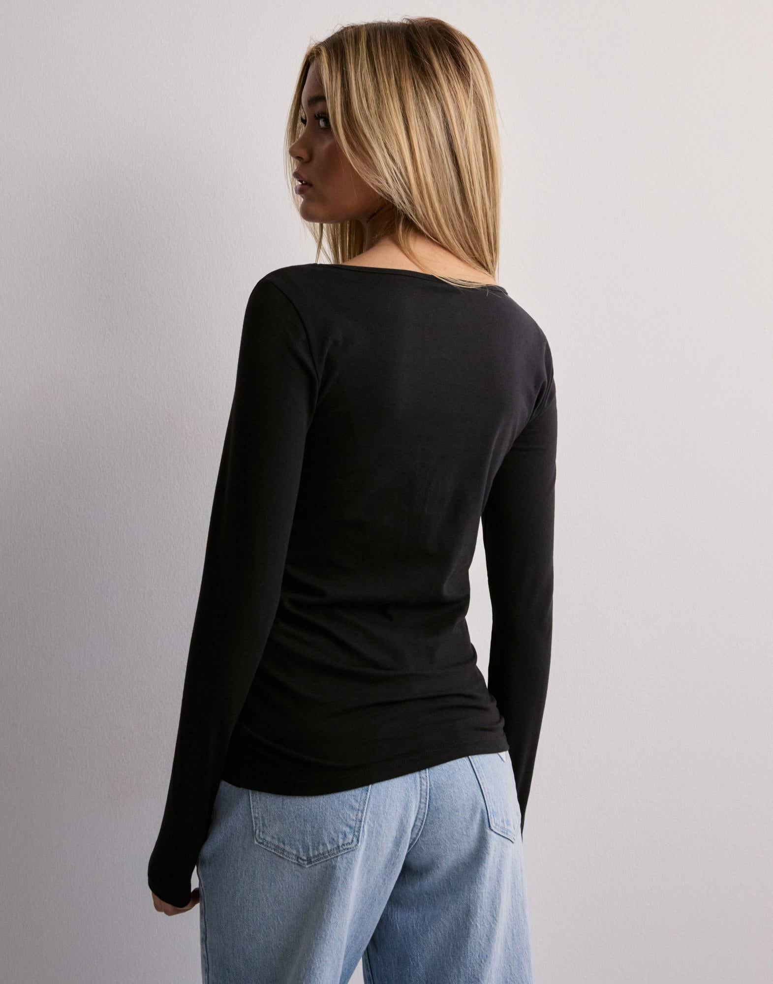 Osta Vero Moda VMMAXI MY LS SOFT UNECK GA NOOS - Black | Nelly.com