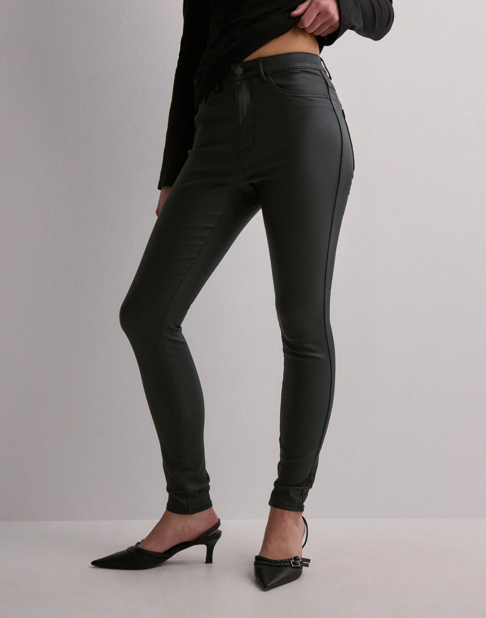 Buy Only onlROYAL HW SK ROCK COATED PIM NOOS - Black | Nelly.com