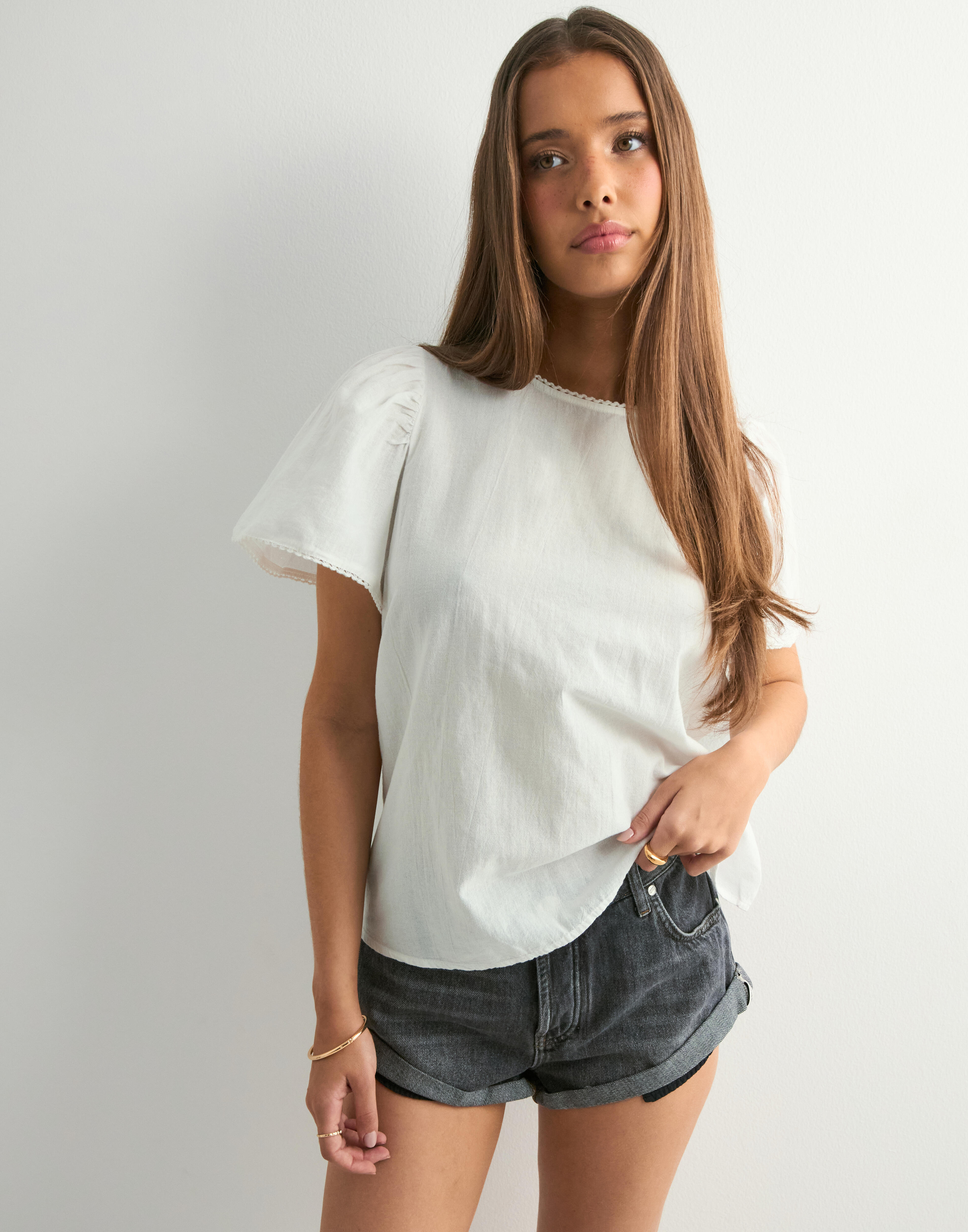 Kjøp Vero Moda VMPRETTY SS TOP WVN GA NOOS - Snow White | Nelly.com