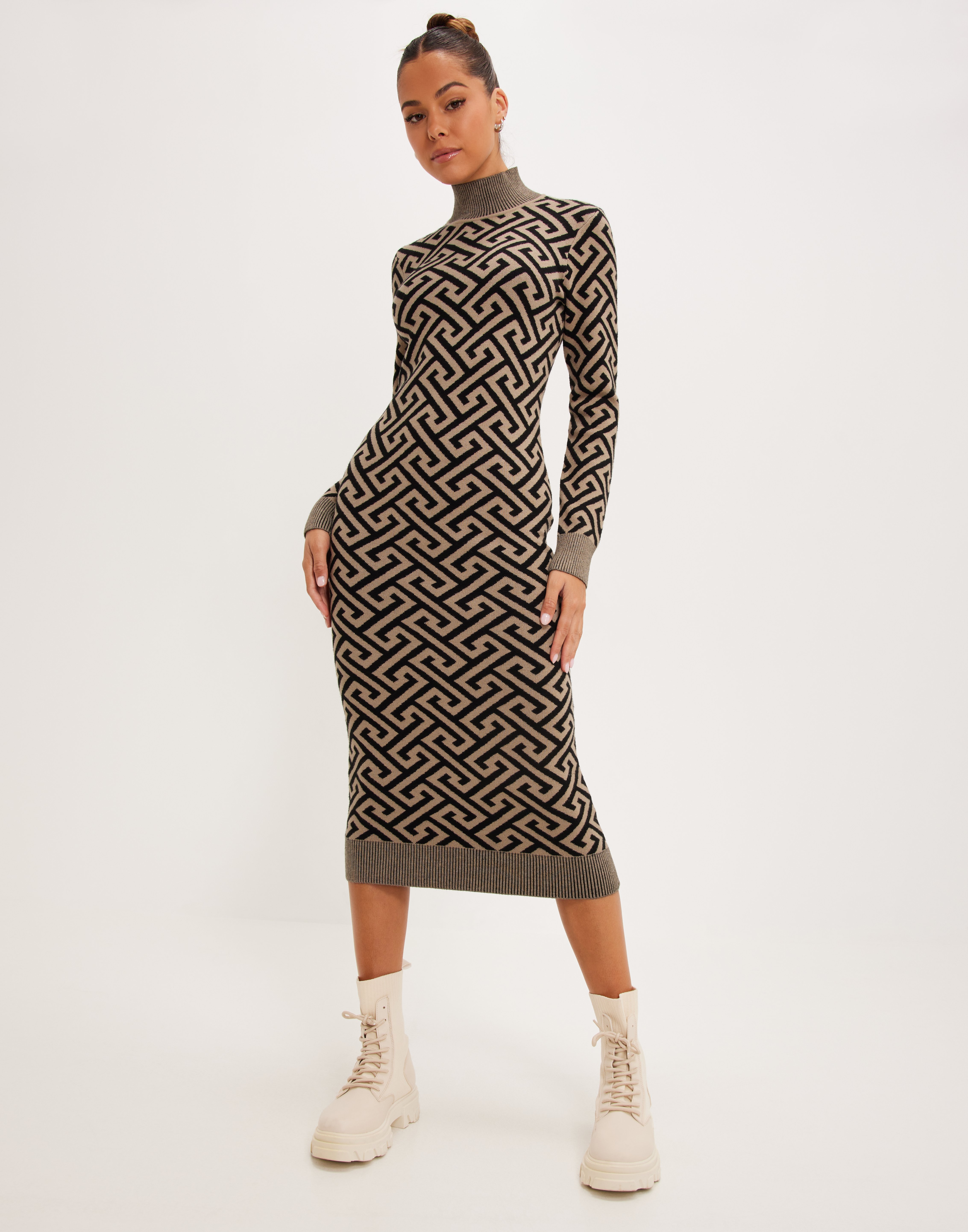 Buy Vero Moda VMARIA LS HIGH-NECK CALF DRESS REP - Black W Silver Mink | Nelly.com