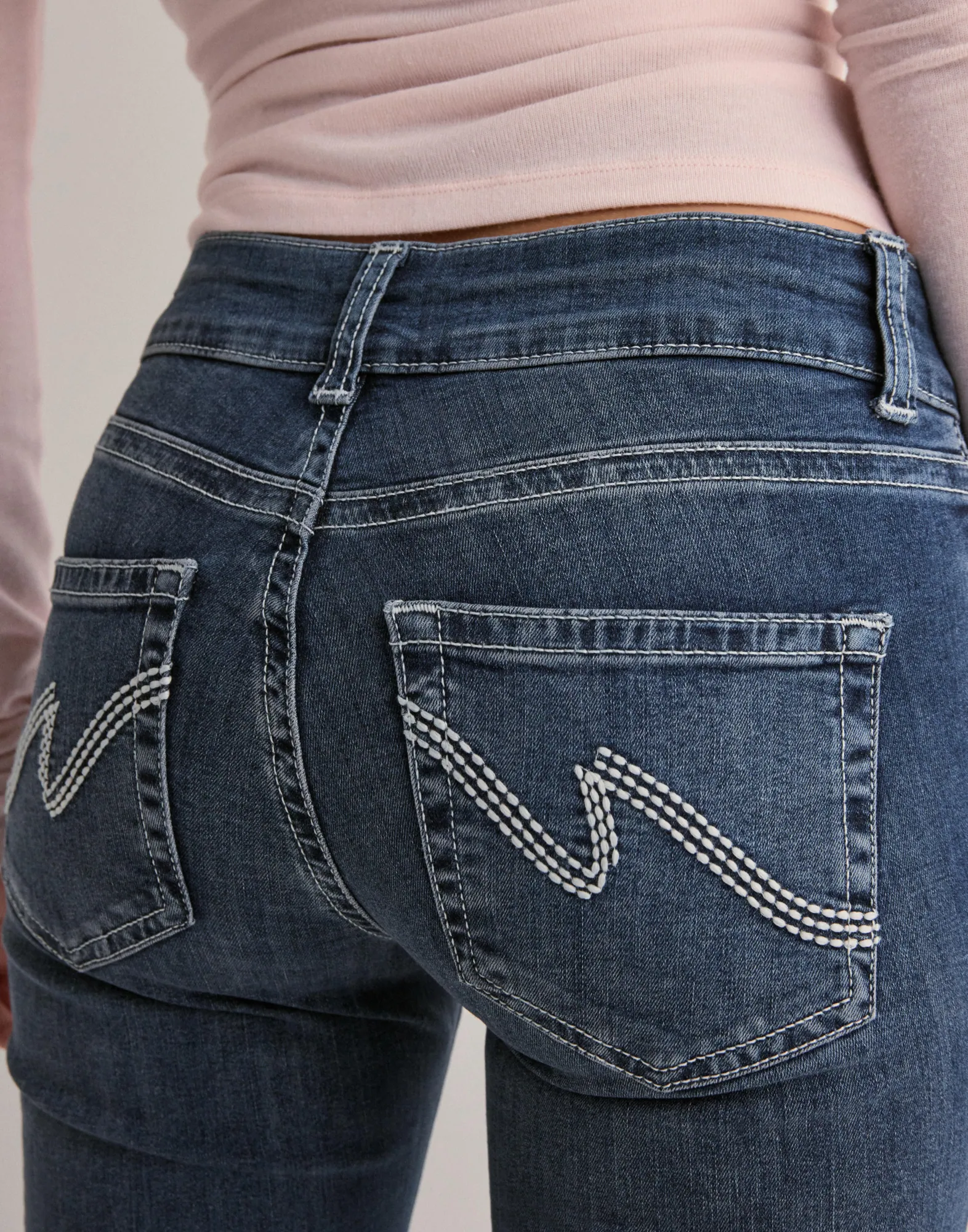 Kjøp Nelly Low Waist Bootcut Stitch Jeans - Dark Blue | Nelly.com