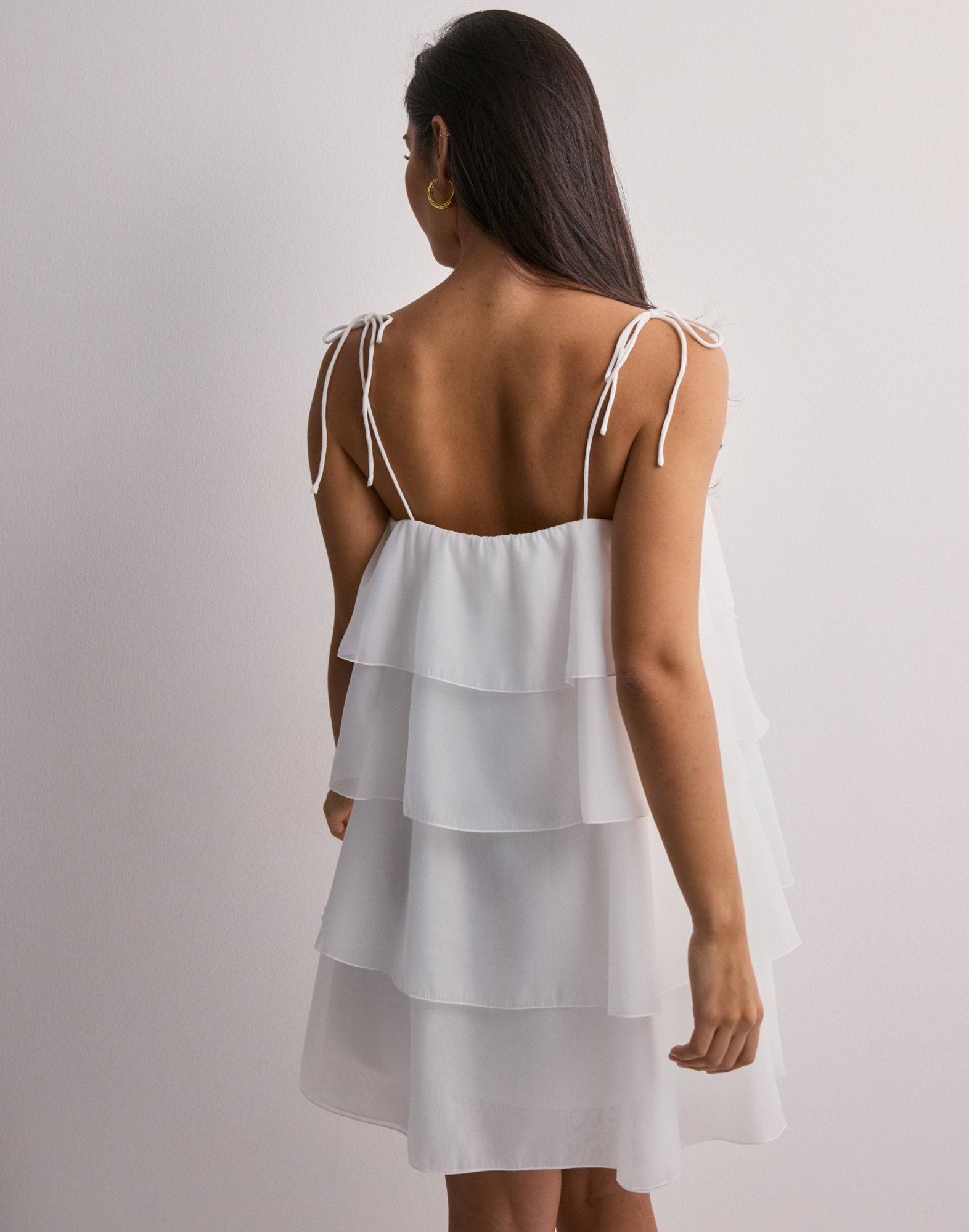 Kjøp Gina Tricot Organza frill mini dress - Offwhite | Nelly.com