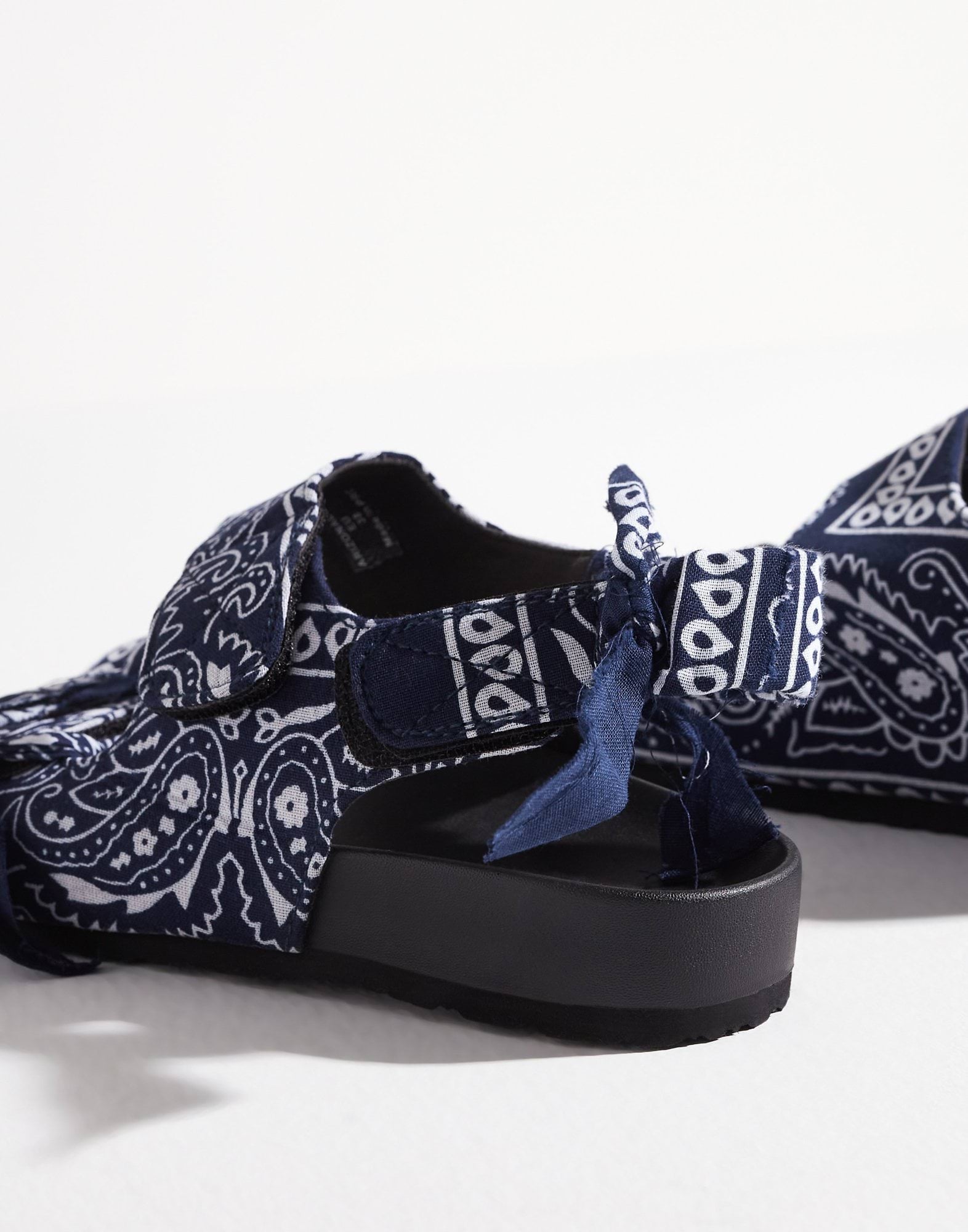 Buy Arizona Love APACHE SANDALS - Navy | Nelly.com
