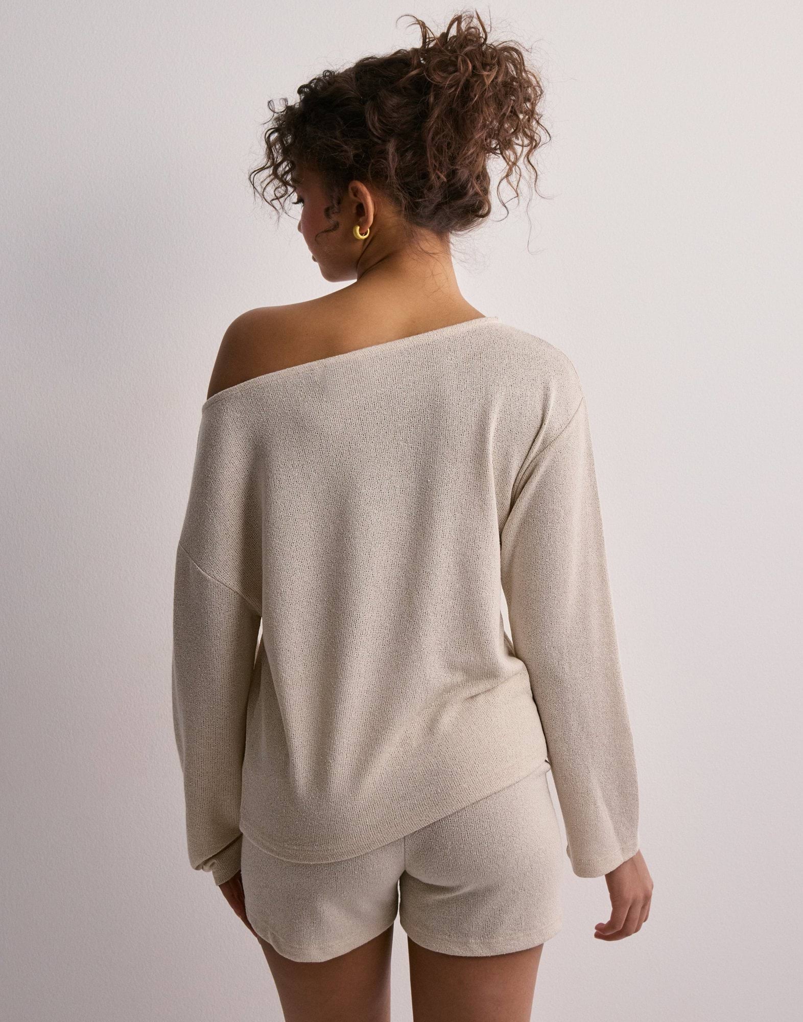 Buy Nelly Effortless Structure Sweat - Beige | Nelly.com