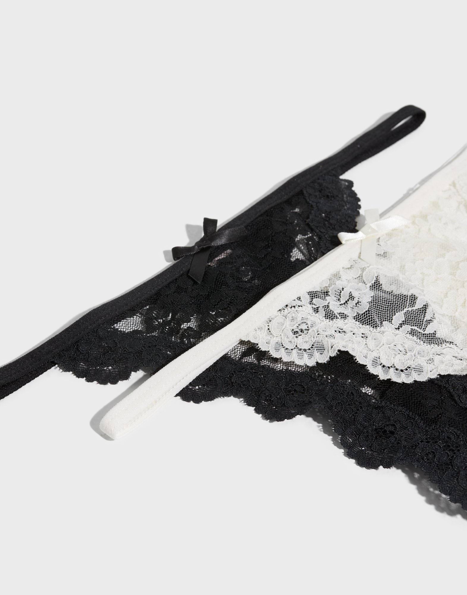 Köp Nelly Adorable 2-Pack Thong - Black/White | Nelly.com