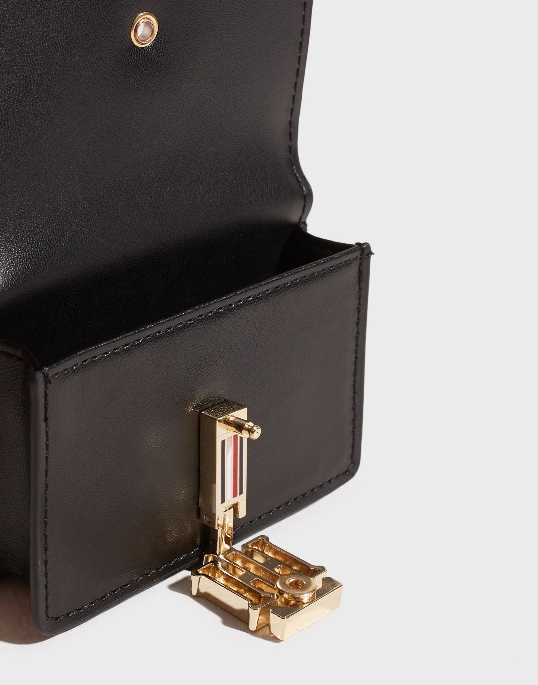 Osta Tommy Jeans TH OUTLINE BELT BAG - Black | Nelly.com