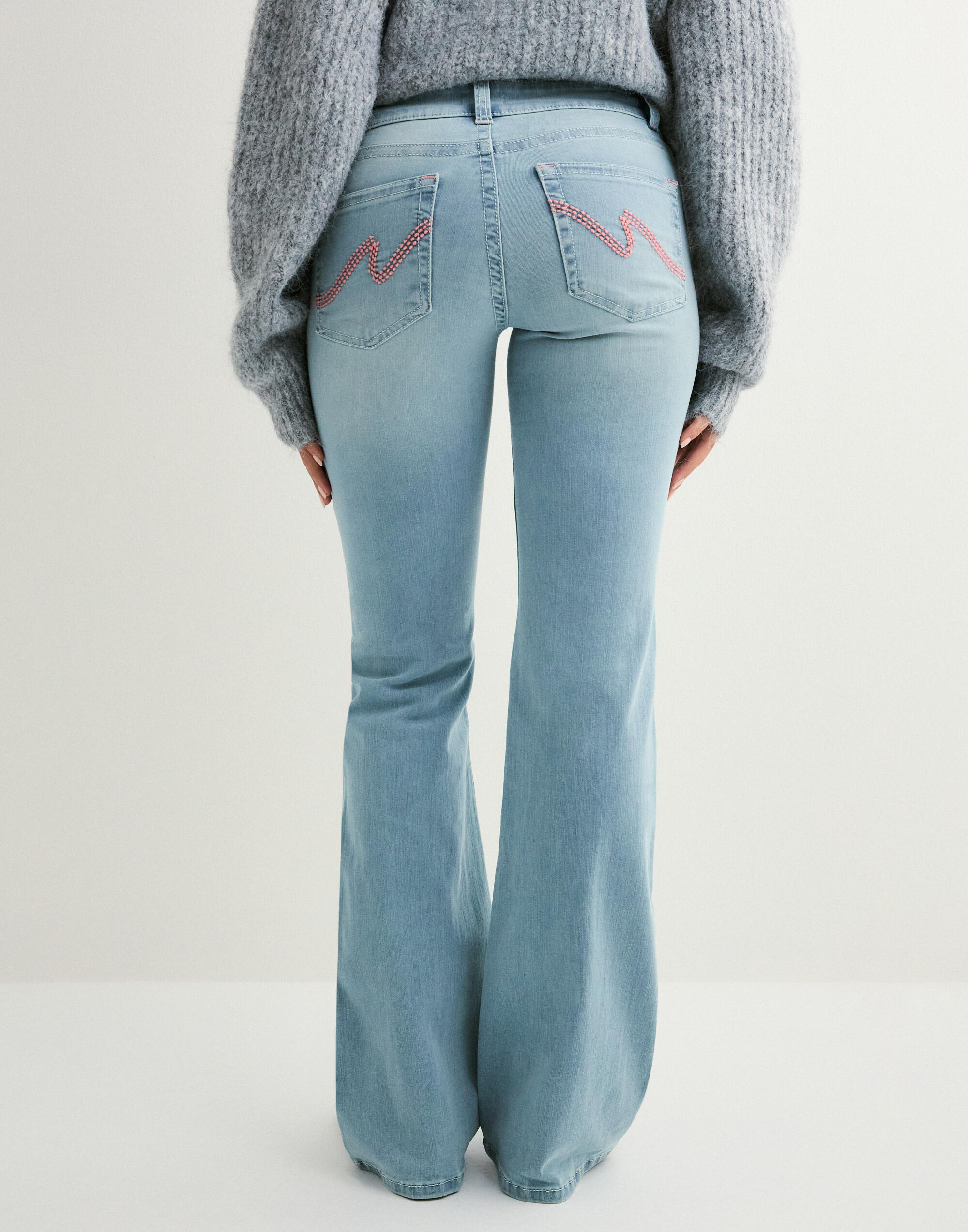 Kjøp Nelly Low Waist Bootcut Stitch Jeans - Blue | Nelly.com