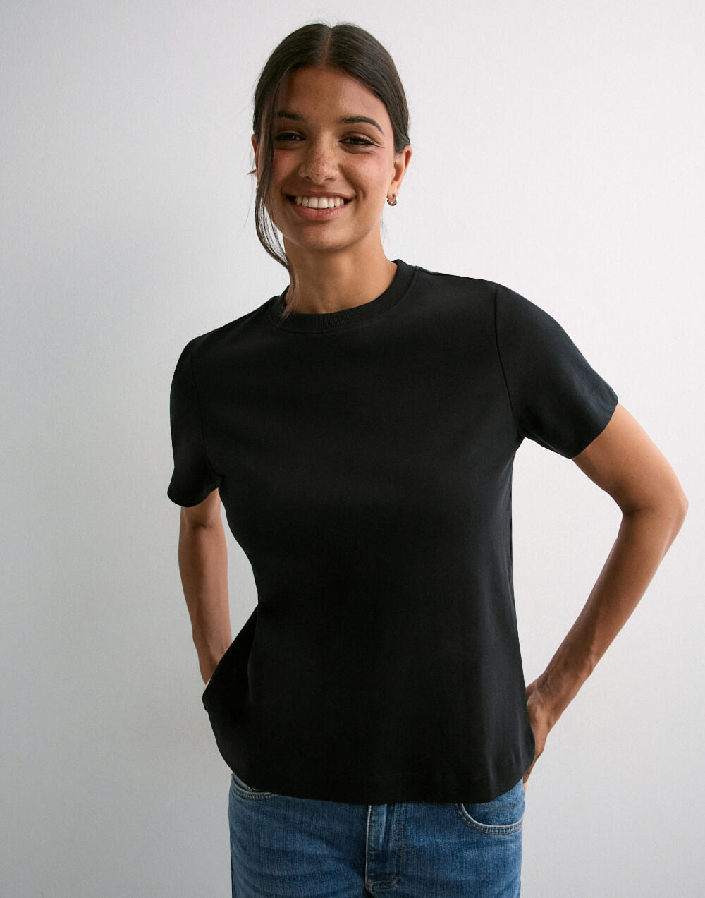 Köp Vero Moda VMNAIMA SS O-NECK T-SHIRT VMA NOOS - Black | Nelly.com
