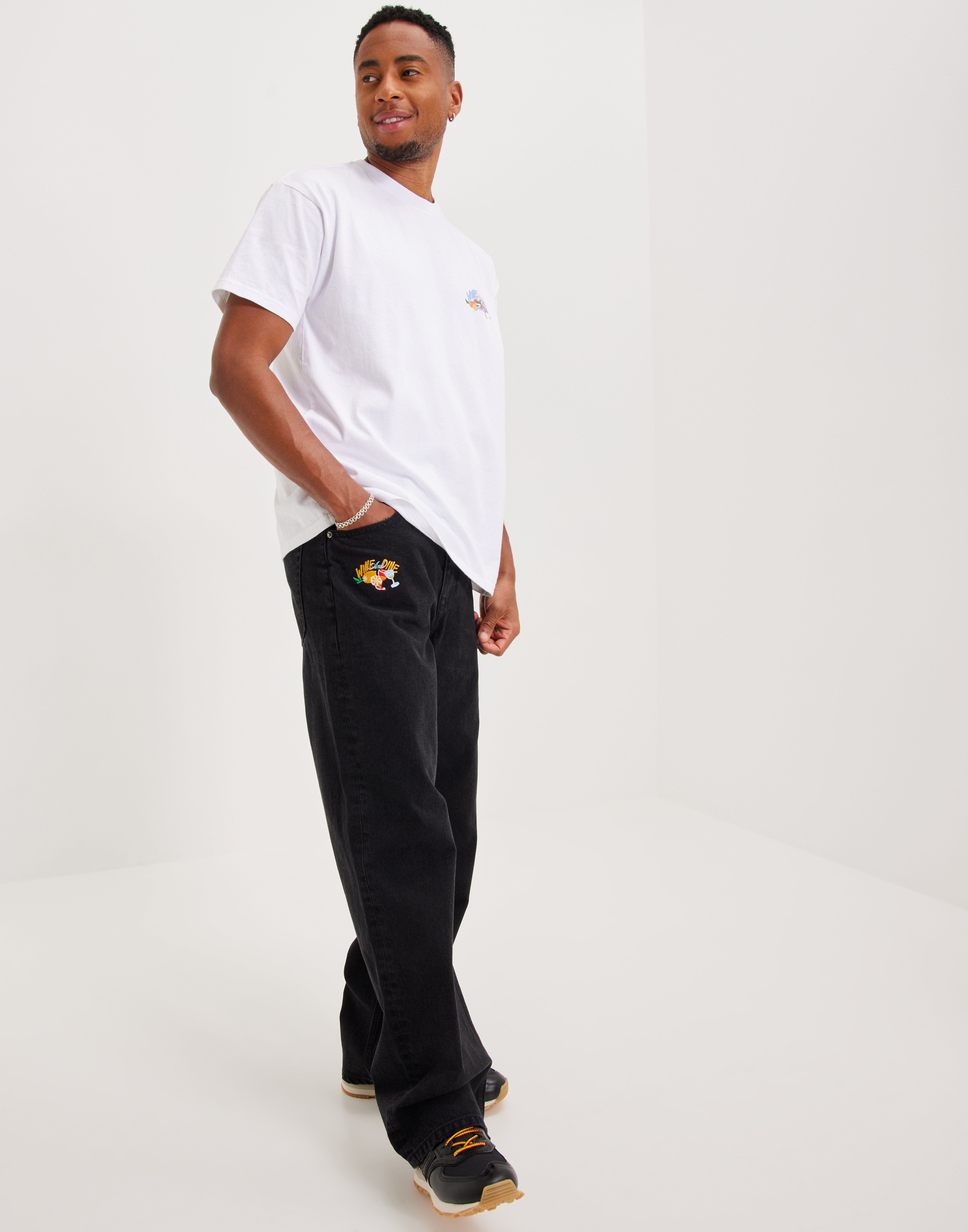 Buy Dr Denim Trooper Tee - *NY*White Wine | NLYMAN
