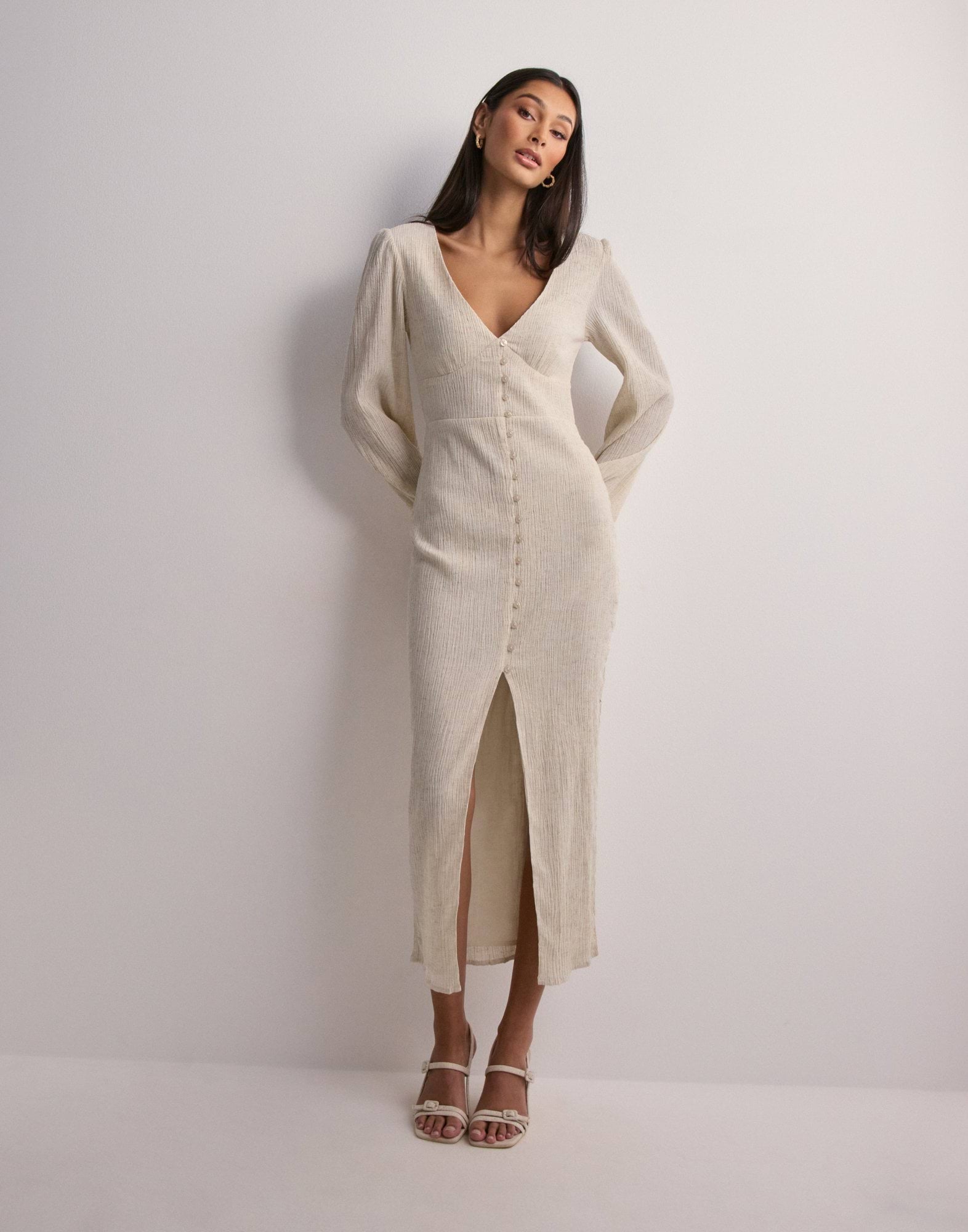 Köp Nelly Buttoned Structure Dress - Beige | Nelly.com