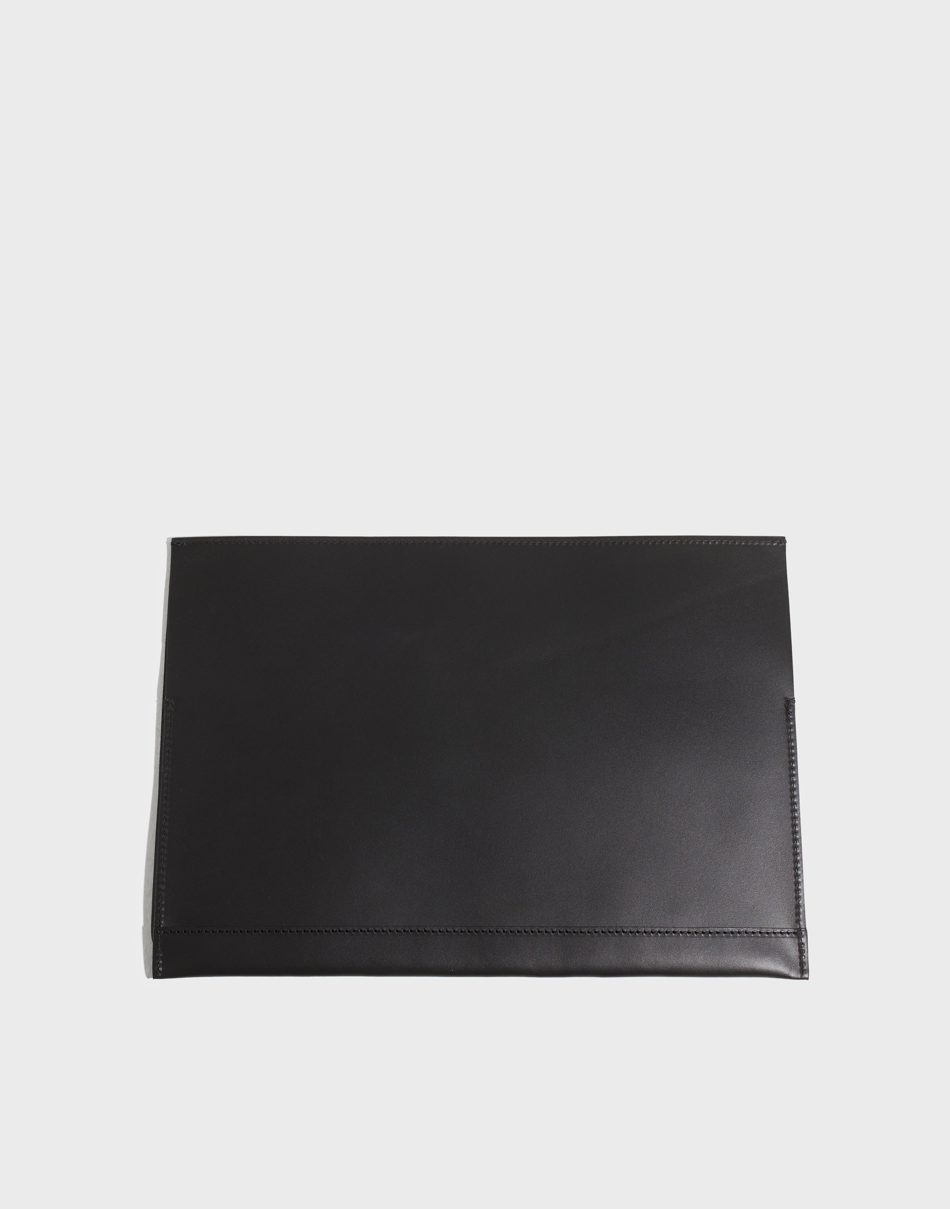 Köp ATP ATELIER SARDEGNA MEDIA LEATHER LAPTOP CASE - Black | Nelly.com