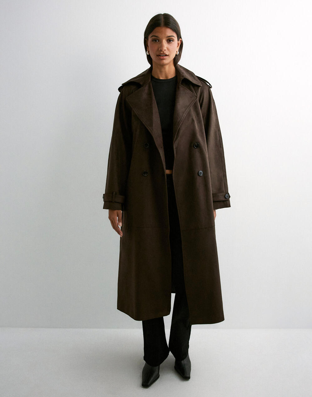 Osta Gina Tricot Faux suede trench coat - Dark Brown | Nelly.com