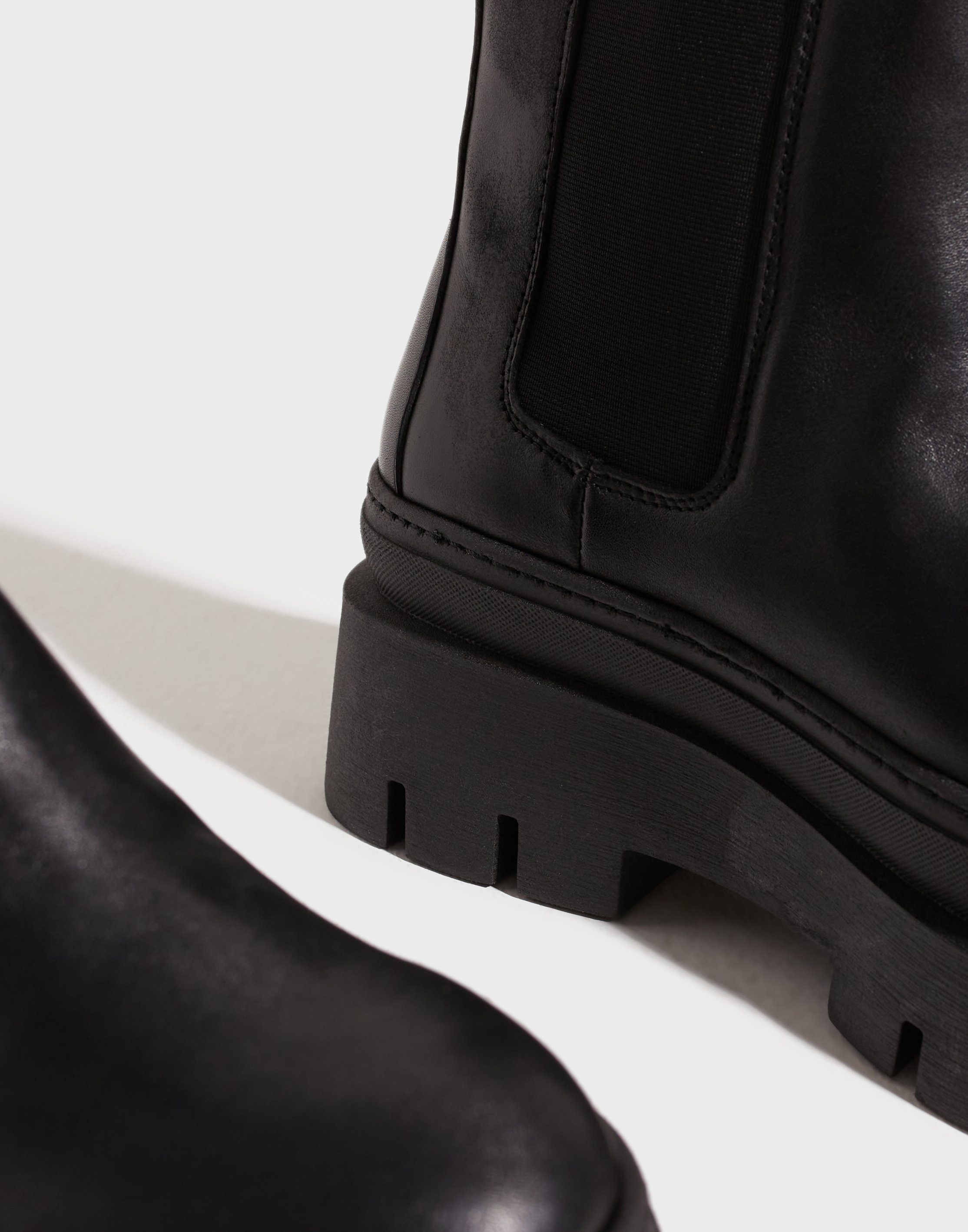 Buy Duffy Chunky Chelsea Boots - Black | Nelly.com