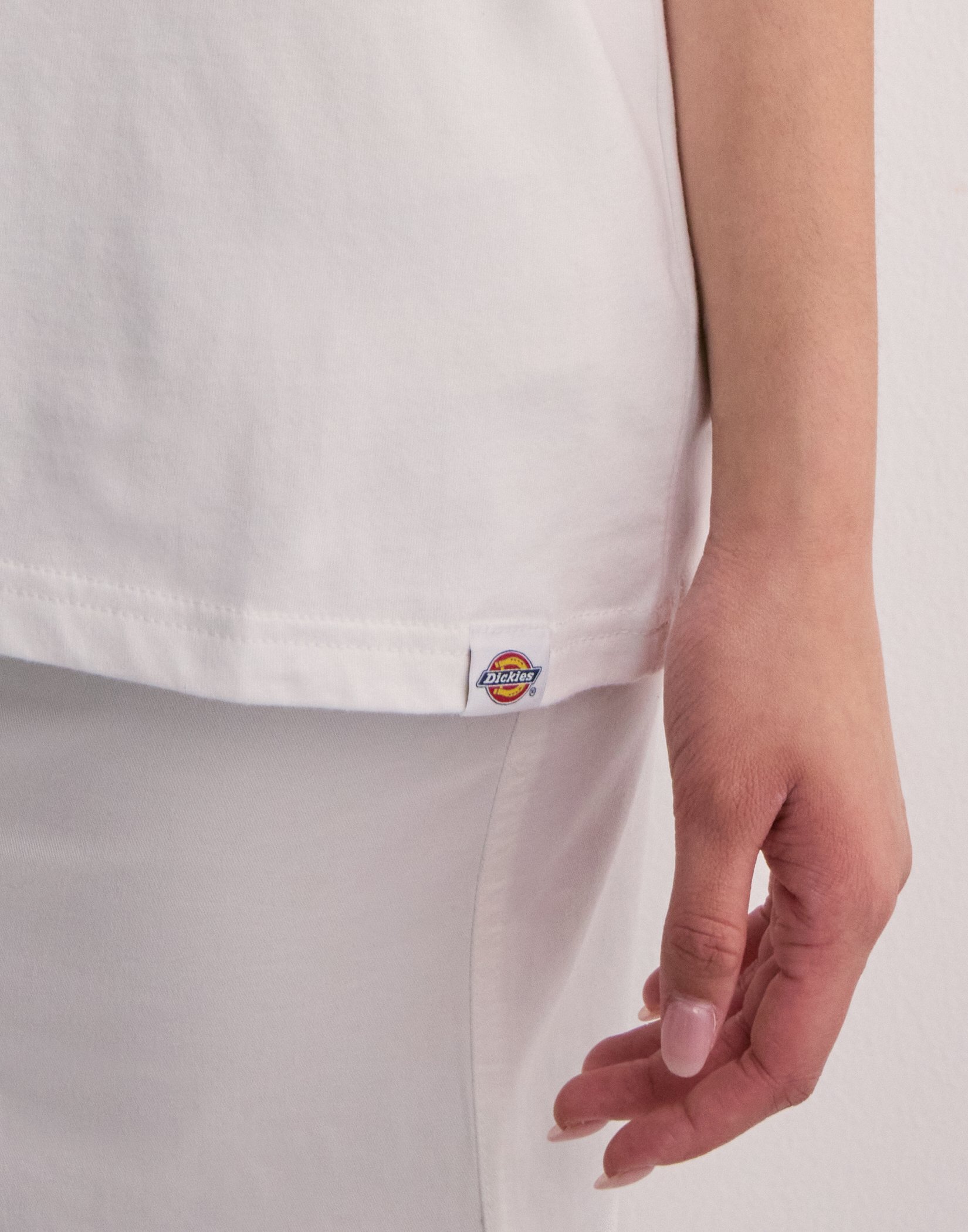 Köp Dickies PATRICK SPRINGS TEE SS - White | Nelly.com