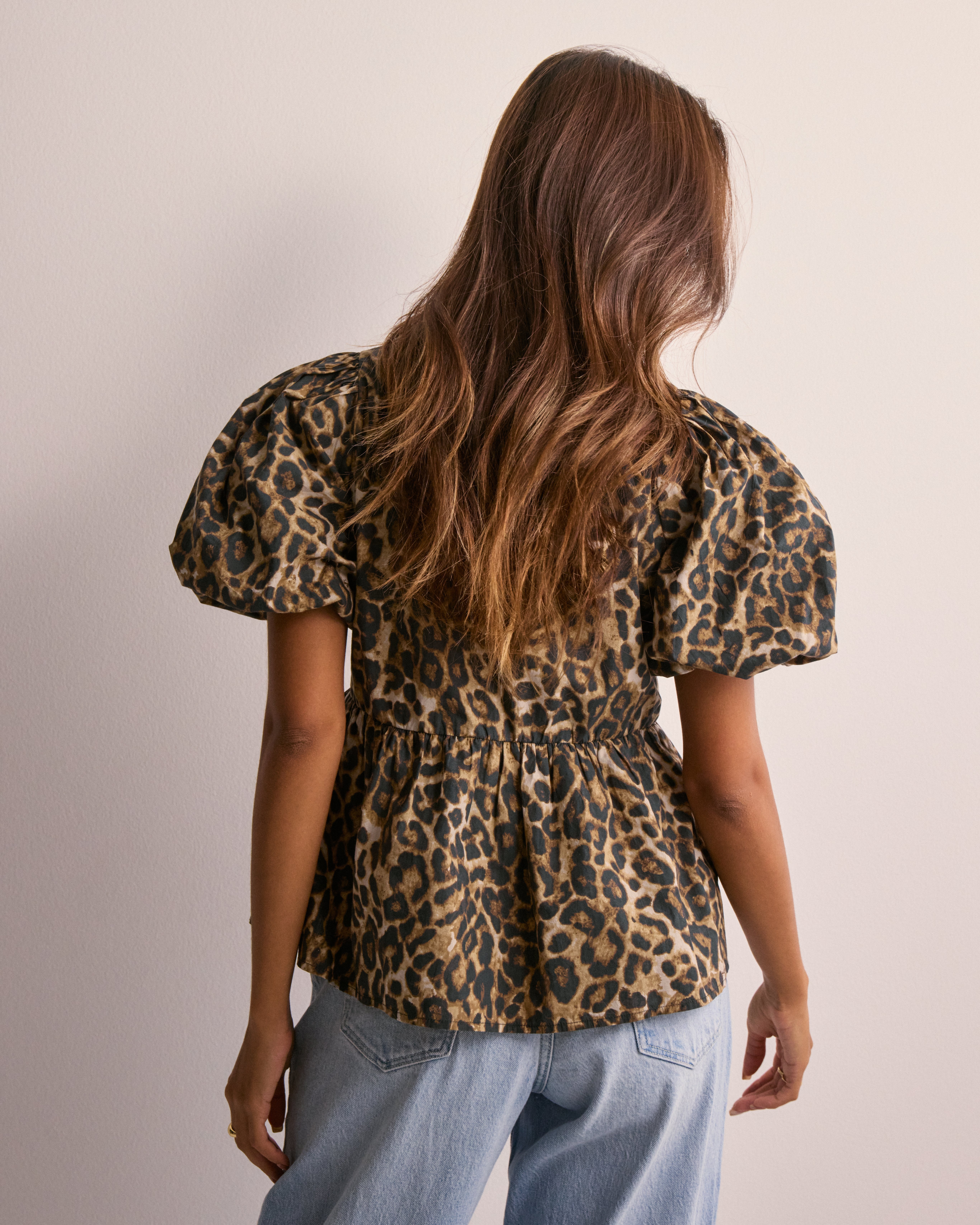 Kjøp Nelly Bow Puff Sleeve Blouse - Leo | Nelly.com