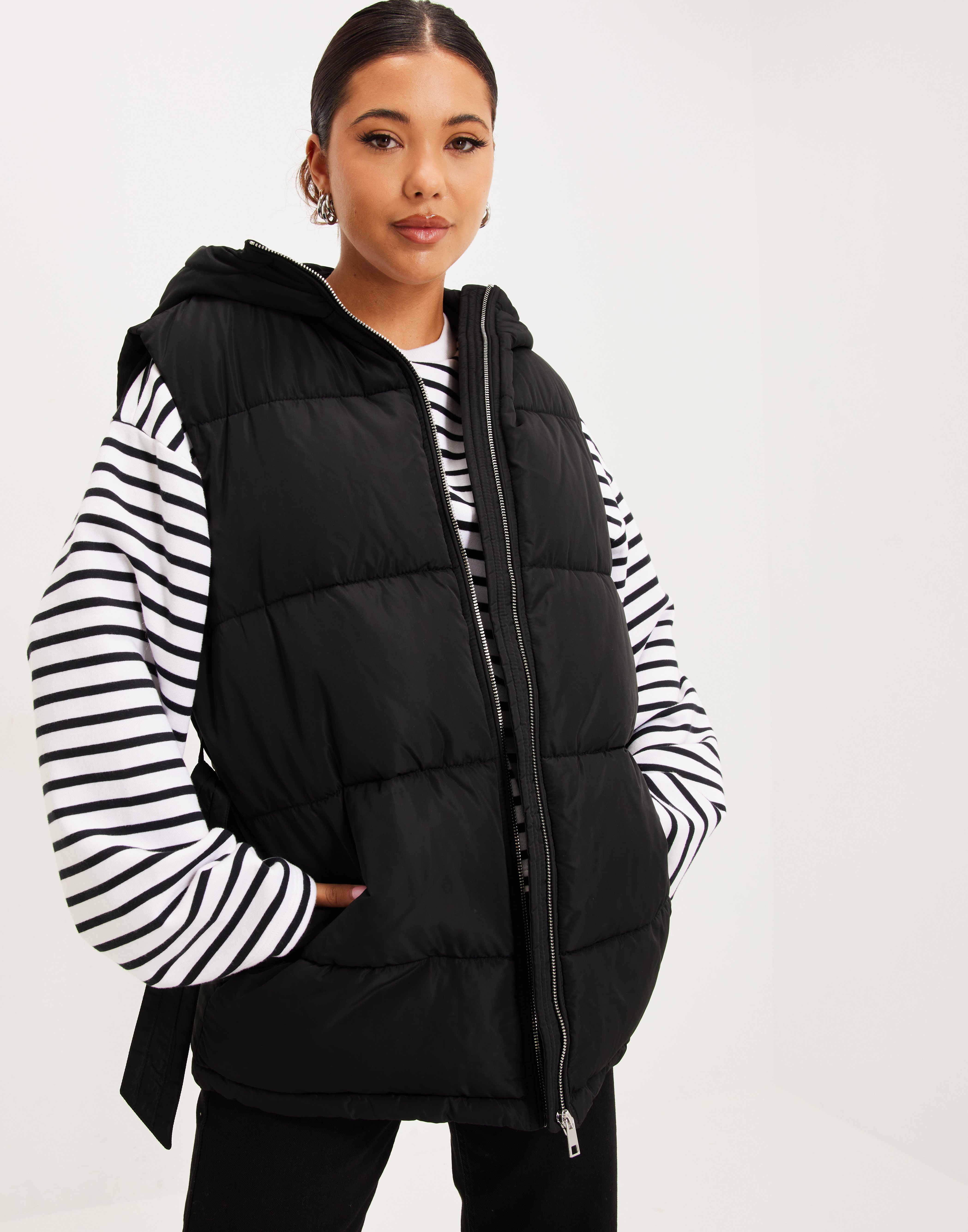 Buy Nelly Precious Puffer Vest - Black | Nelly.com
