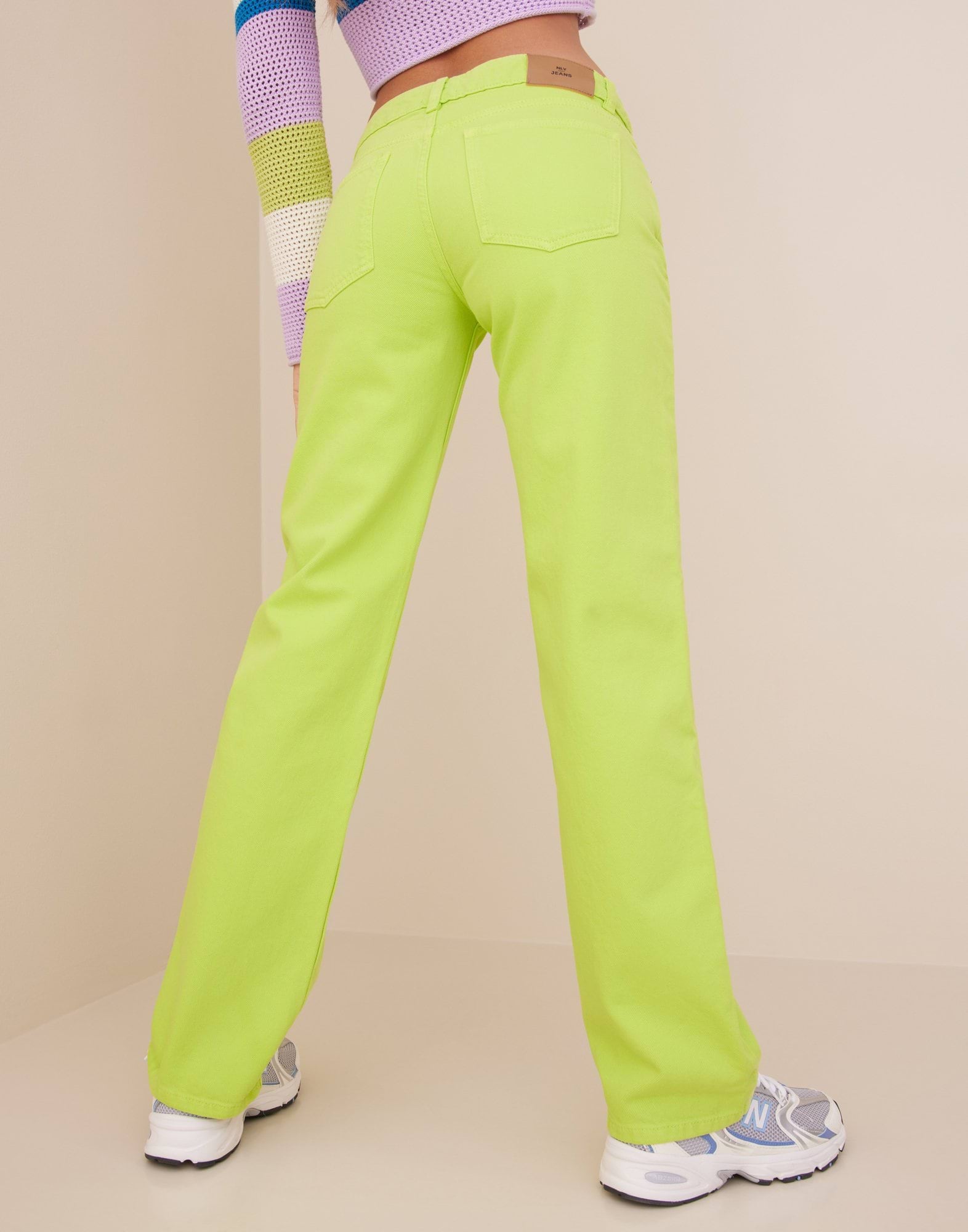 Buy Nelly Low Waist Straight Leg Colored Pants - Lime | Nelly.com