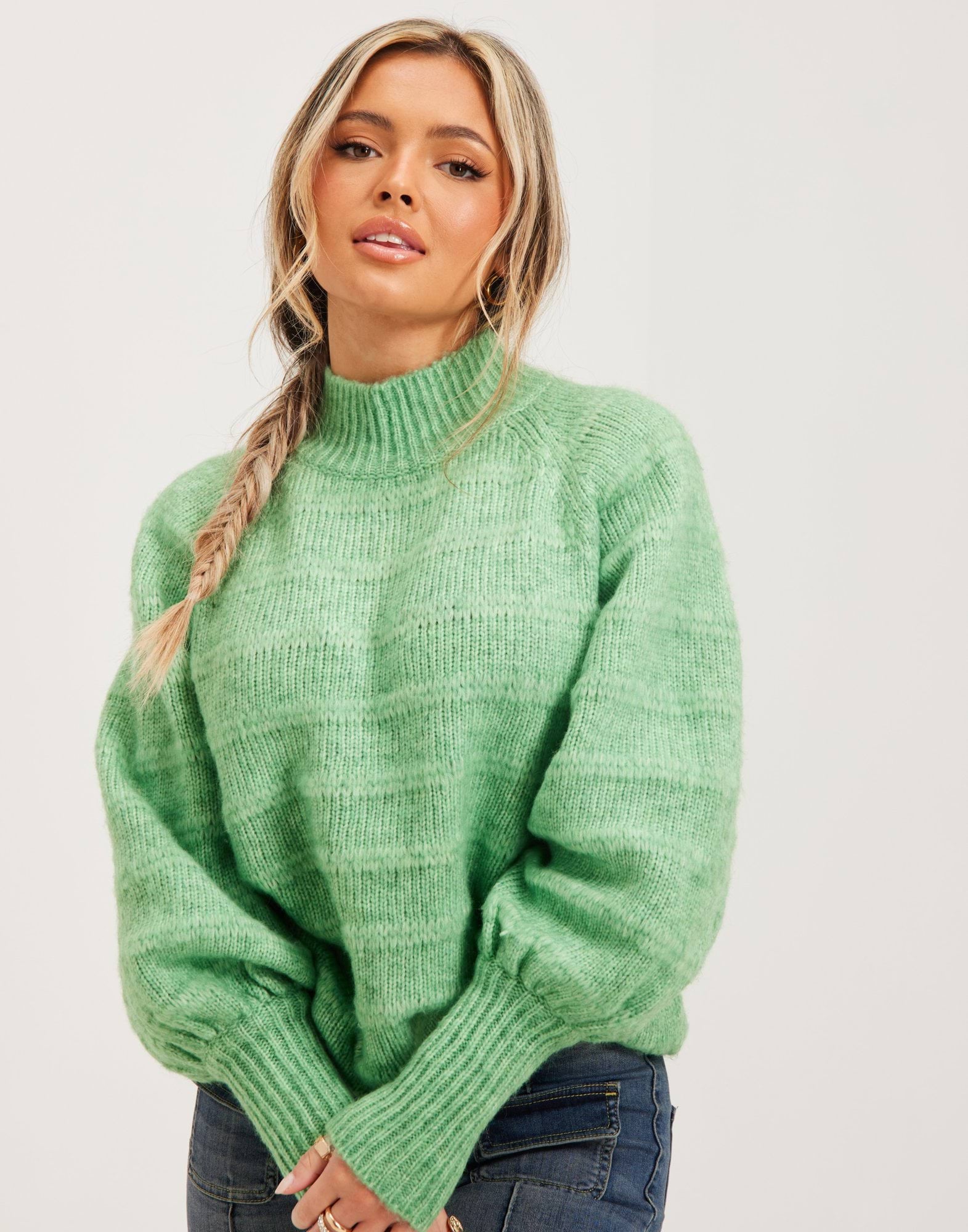 Buy Only ONLCELINA LS HIGH PULLOVER KNT NOOS - Green Bee W. Melange | Nelly.com