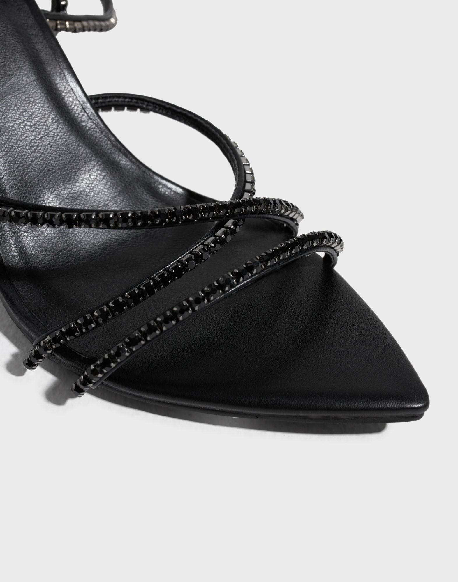 Köp Nelly Rhinestone Strappy Heel - Black | Nelly.com