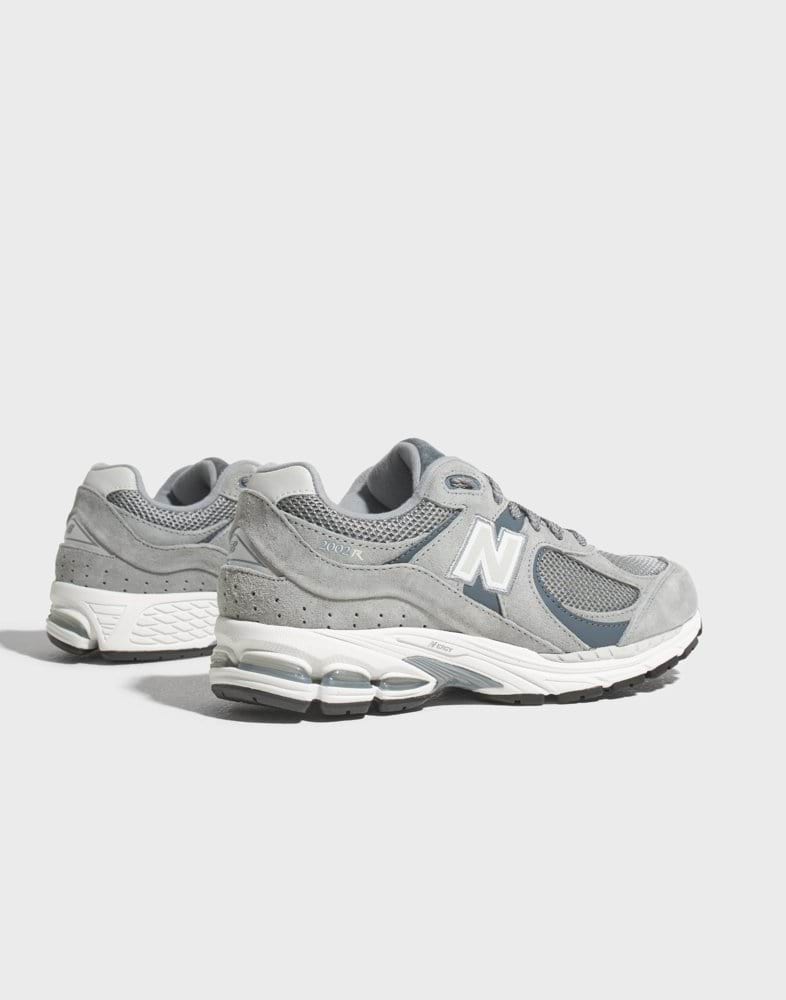 Kjøp New Balance M2002 - Steel | Nelly.com