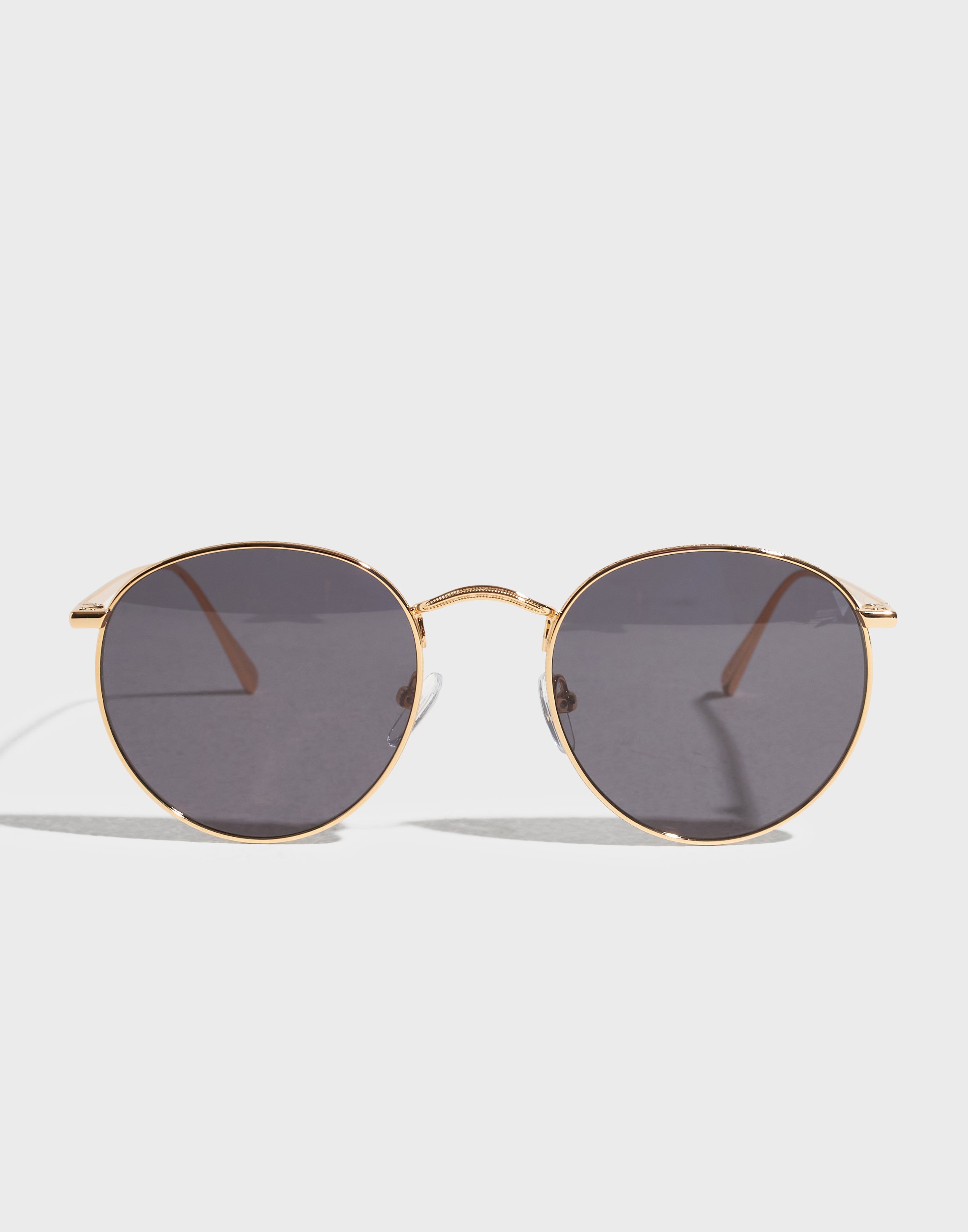 Köp Corlin Eyewear Lecce - *NY*Gold Black | Nelly.com
