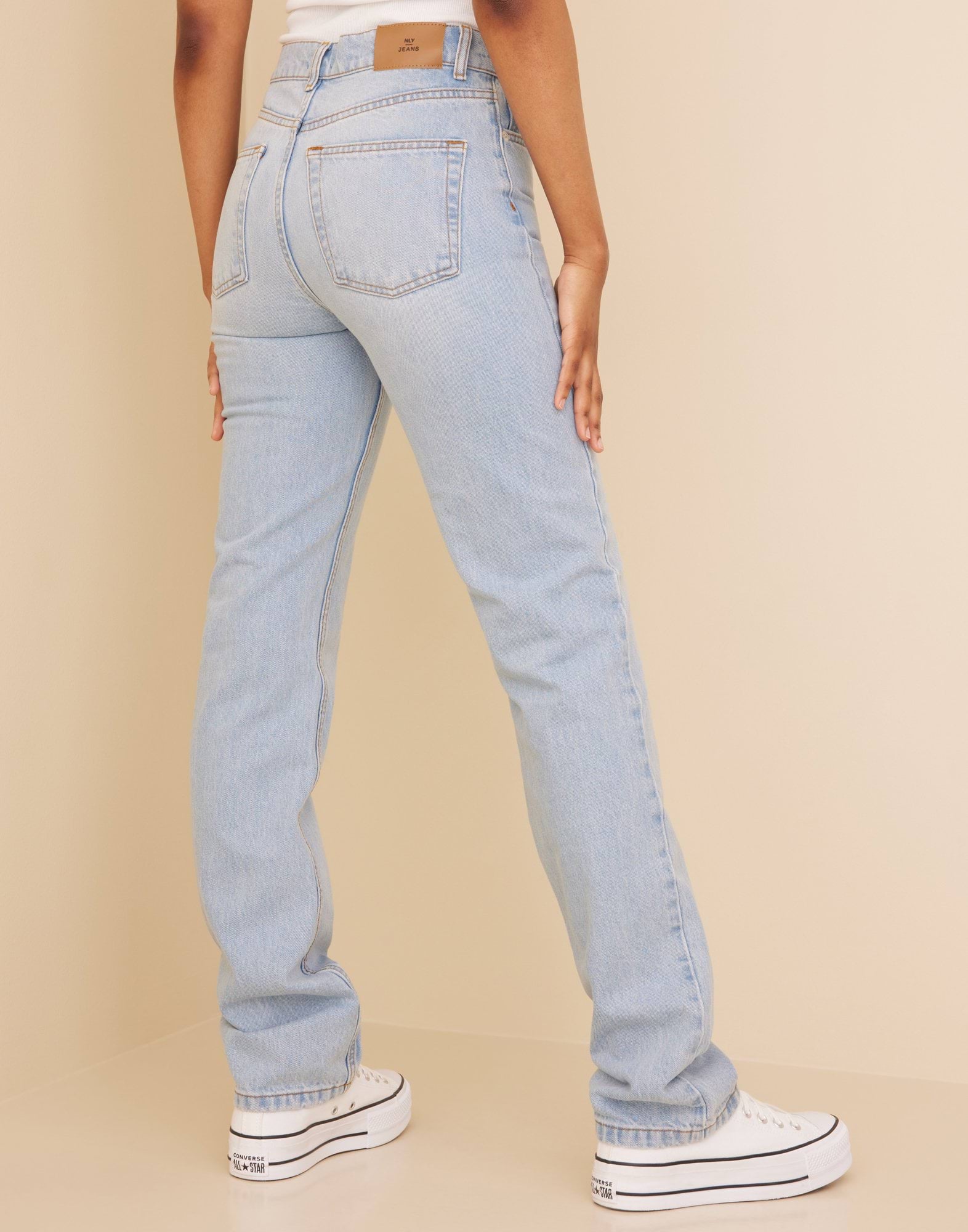 Osta Nelly Cheeky Fit Long Leg Jeans - Light Blue | Nelly.com