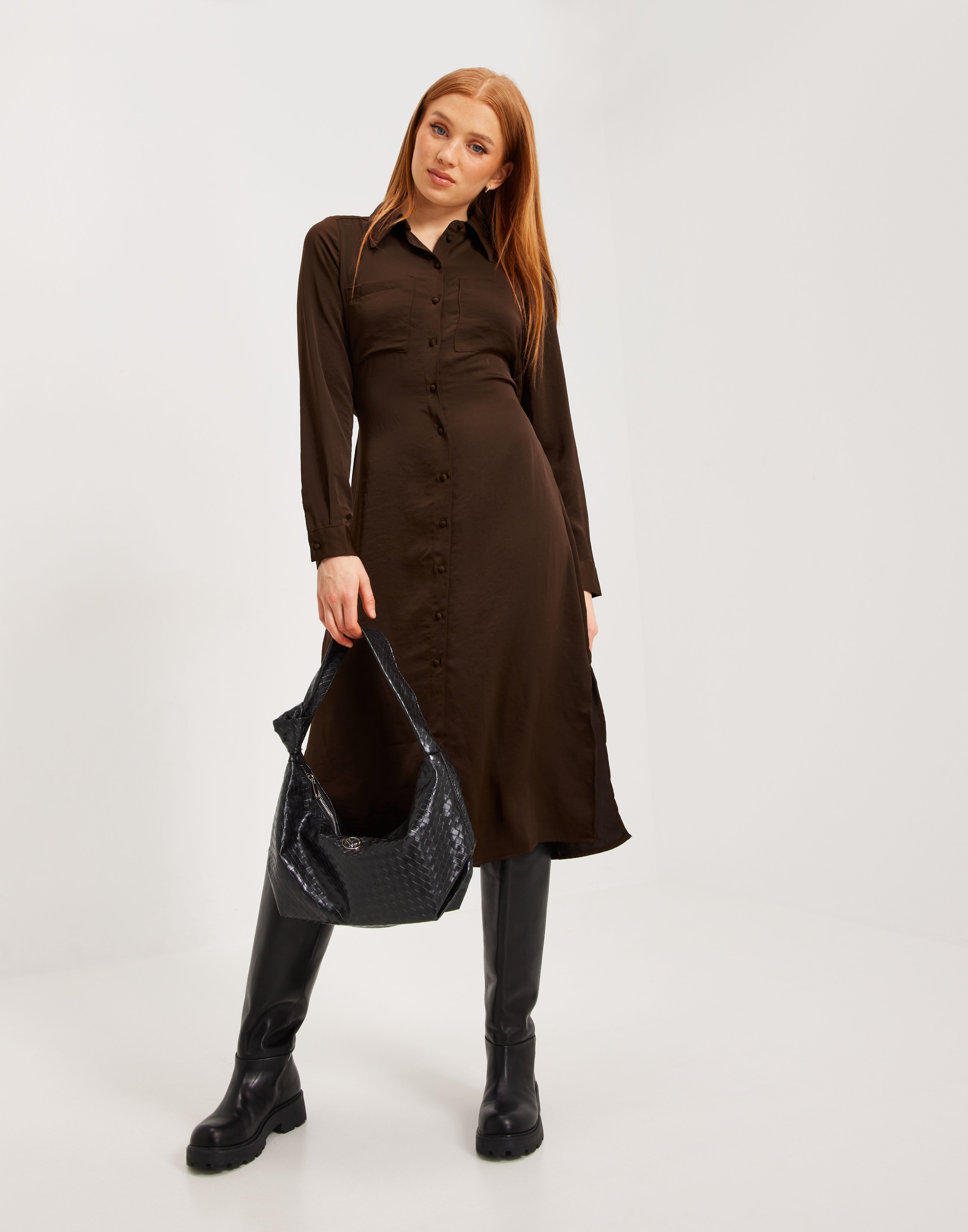 Köp Pieces PCMINA LS MIDI SHIRT DRESS - Chicory Coffee | Nelly.com