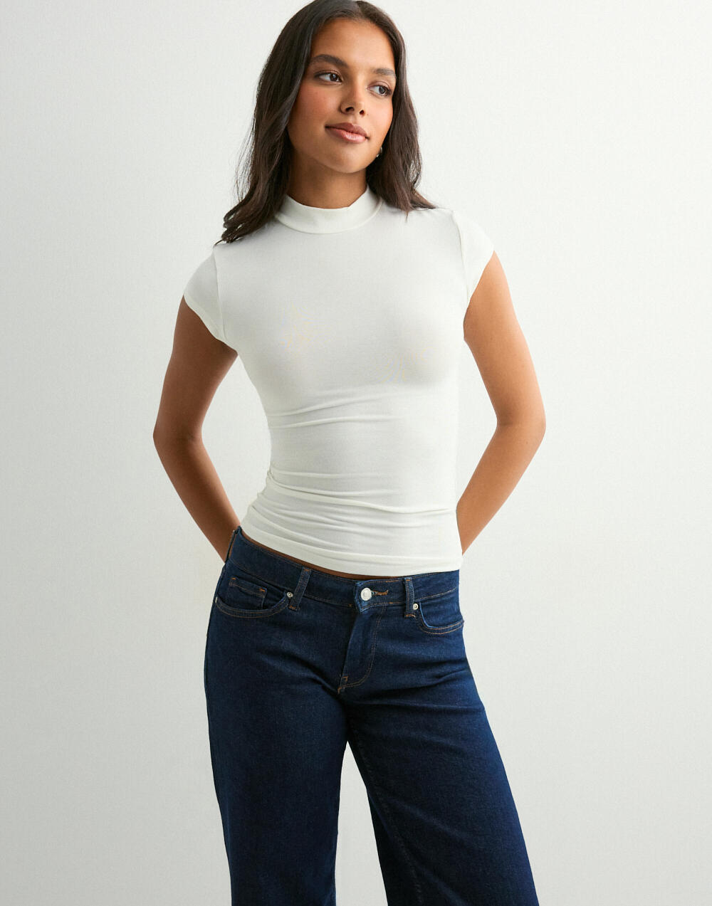 Kjøp Nelly Ultra Soft Turtleneck Tee - White | Nelly.com