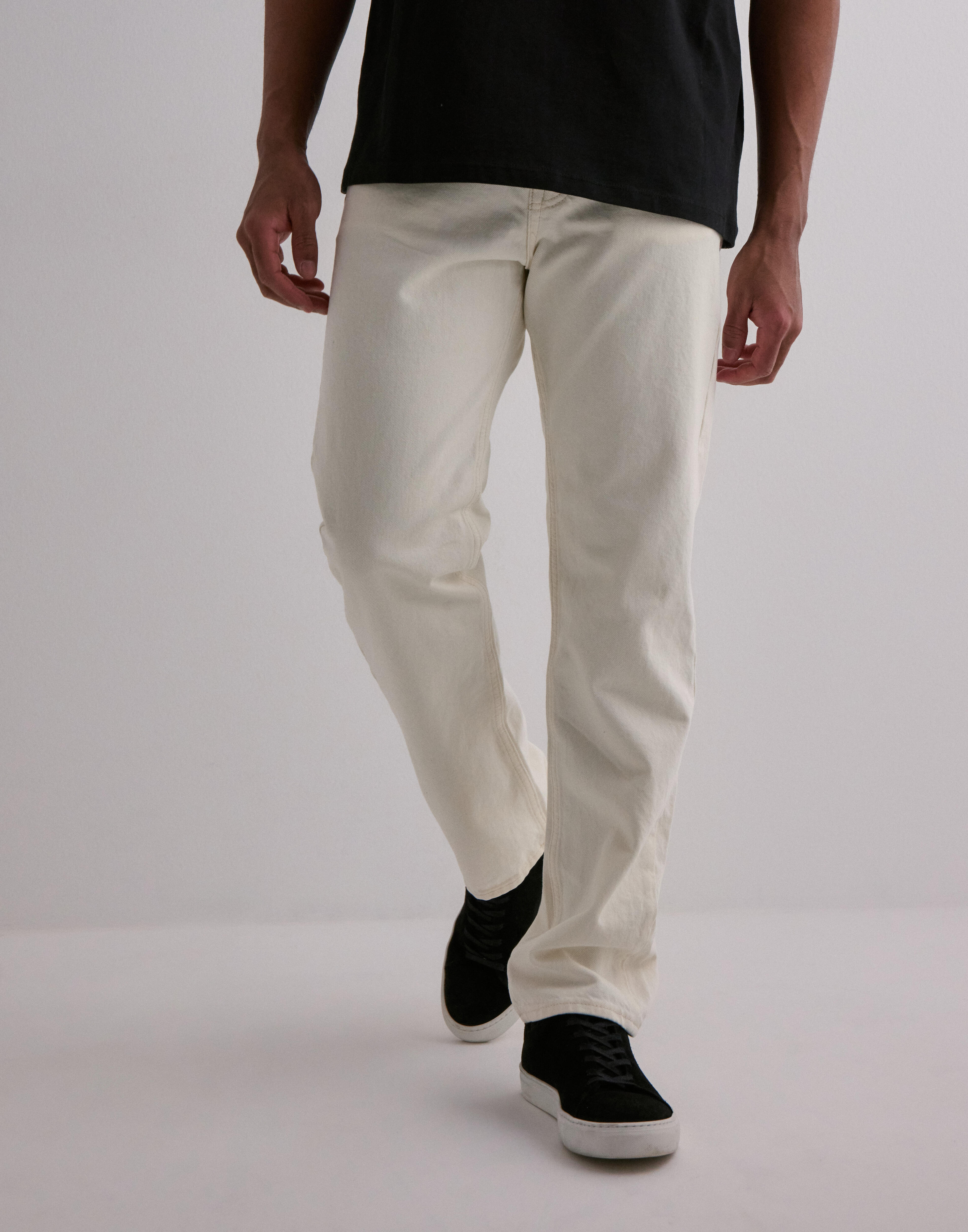 Köp Jack & Jones JJICHRIS JJCOOPER AM 900 NOOS - Ecru | NLYMAN