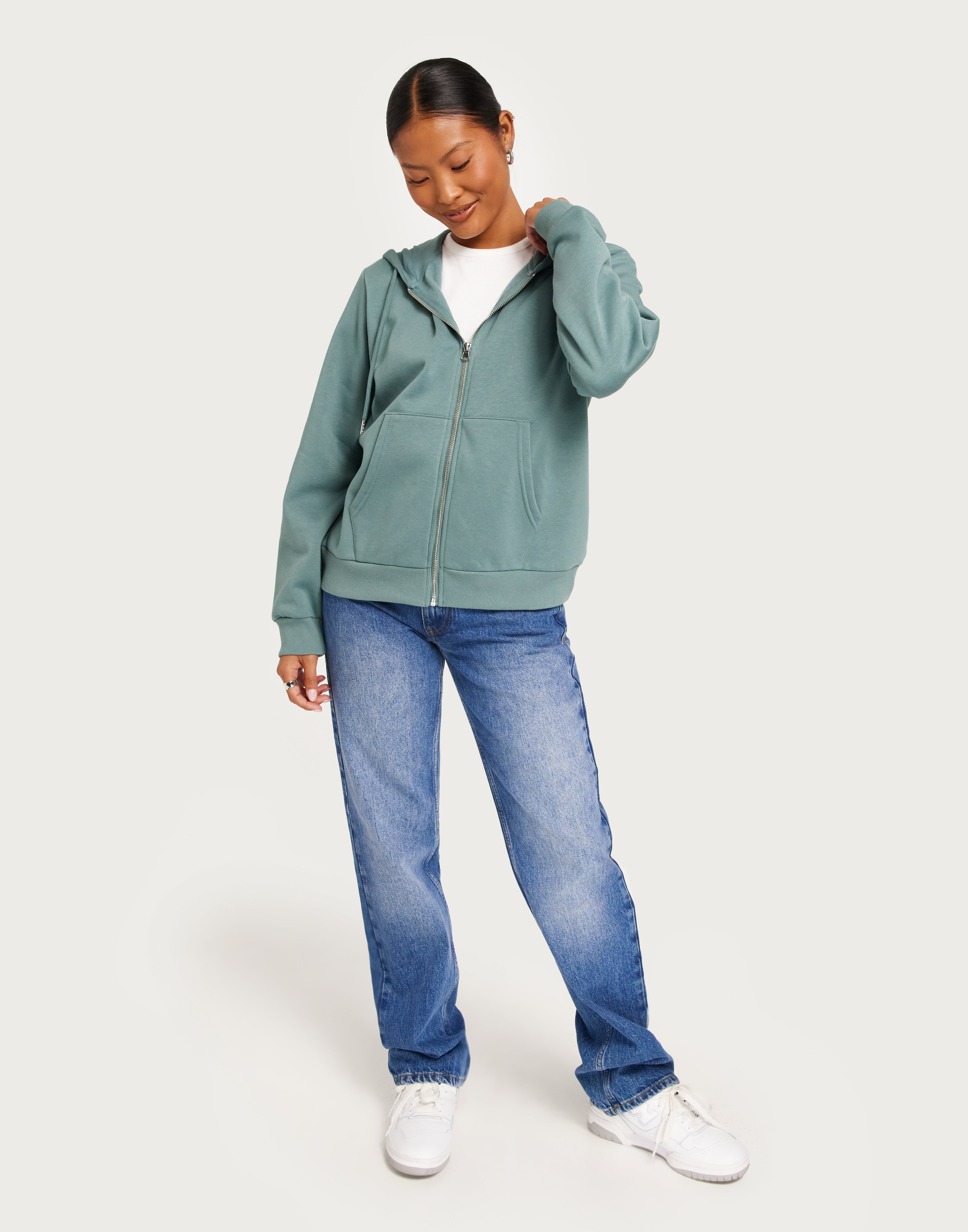 Köp Pieces PCCHILLI LS ZIP HOODIE NOOS BC - Trooper | Nelly.com