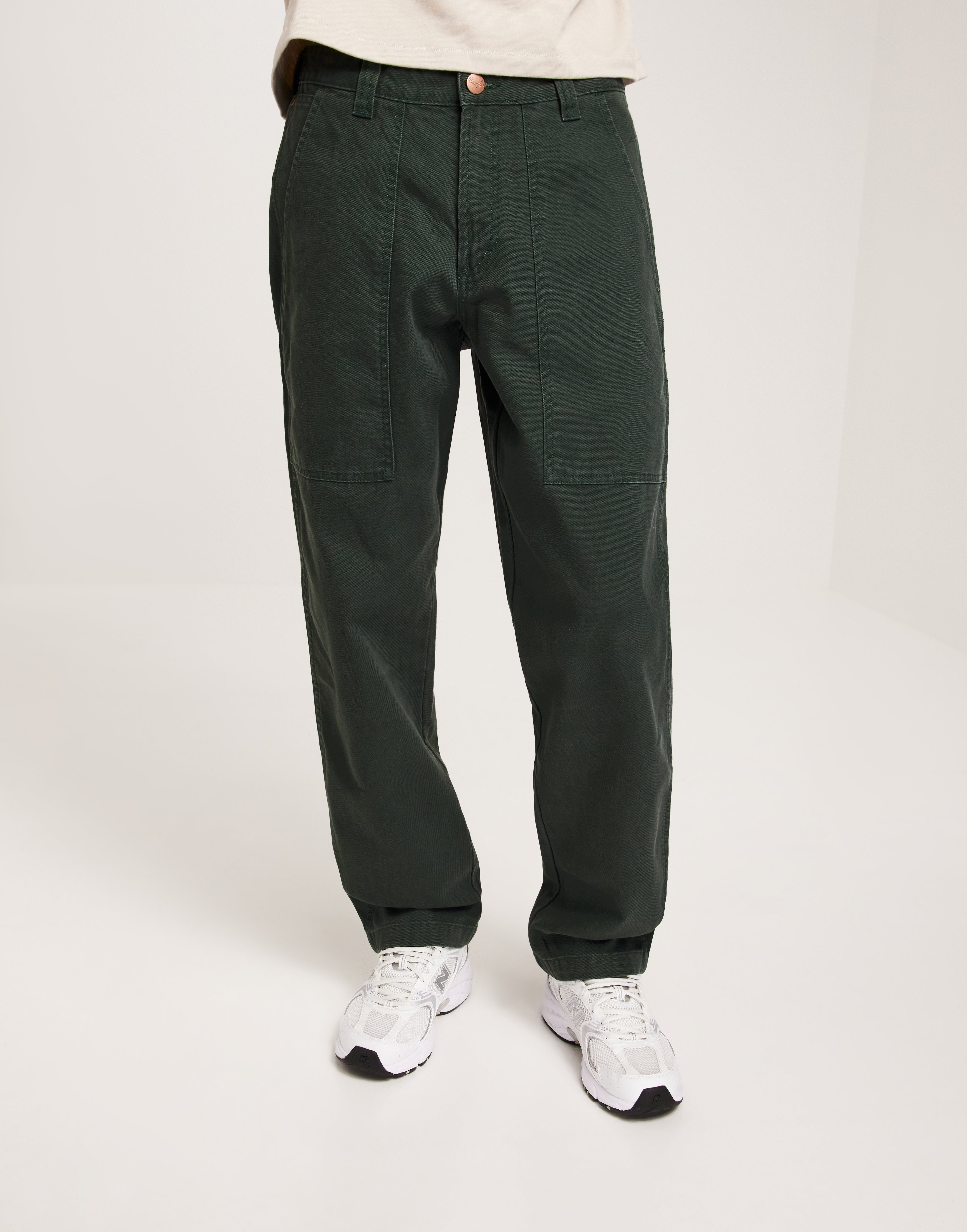 Buy Wrangler CASEY PANTS - Darkest Spruce | NLYMAN