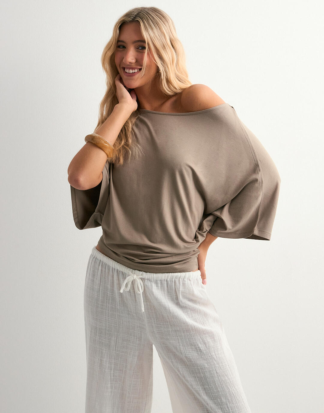 Kjøp Nelly Perfect Poncho Top - Taupe | Nelly.com
