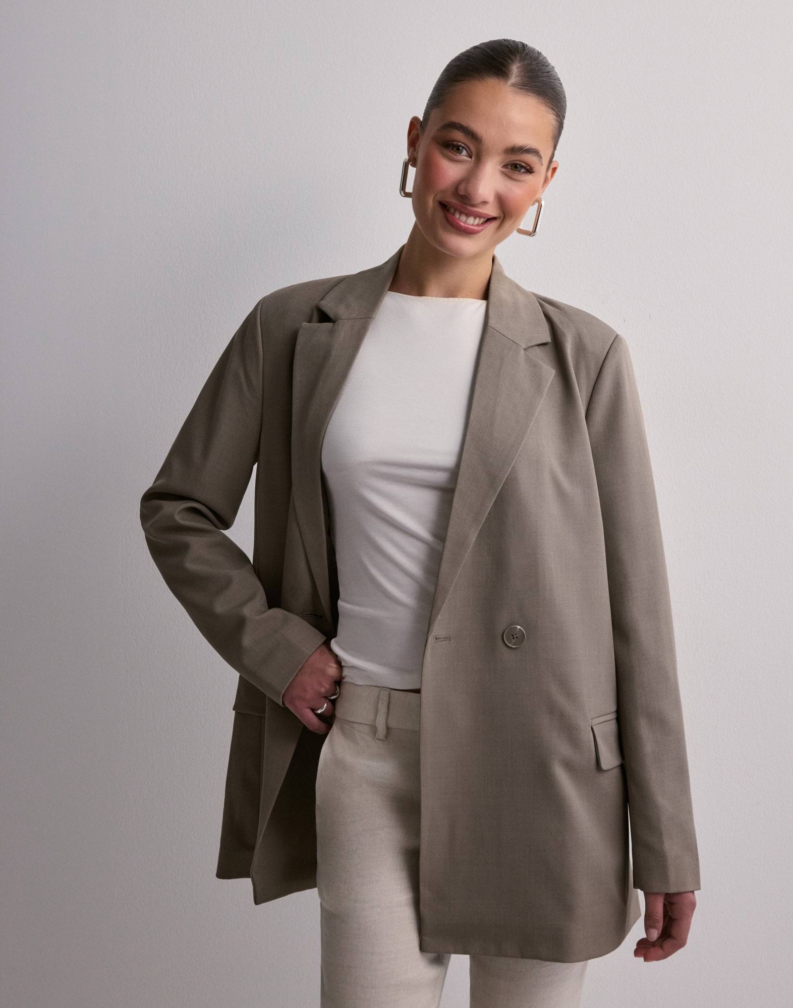 Köp Only ONLHELENE L/S MEL BELT BLAZER CC TL - Walnut Melange | Nelly.com