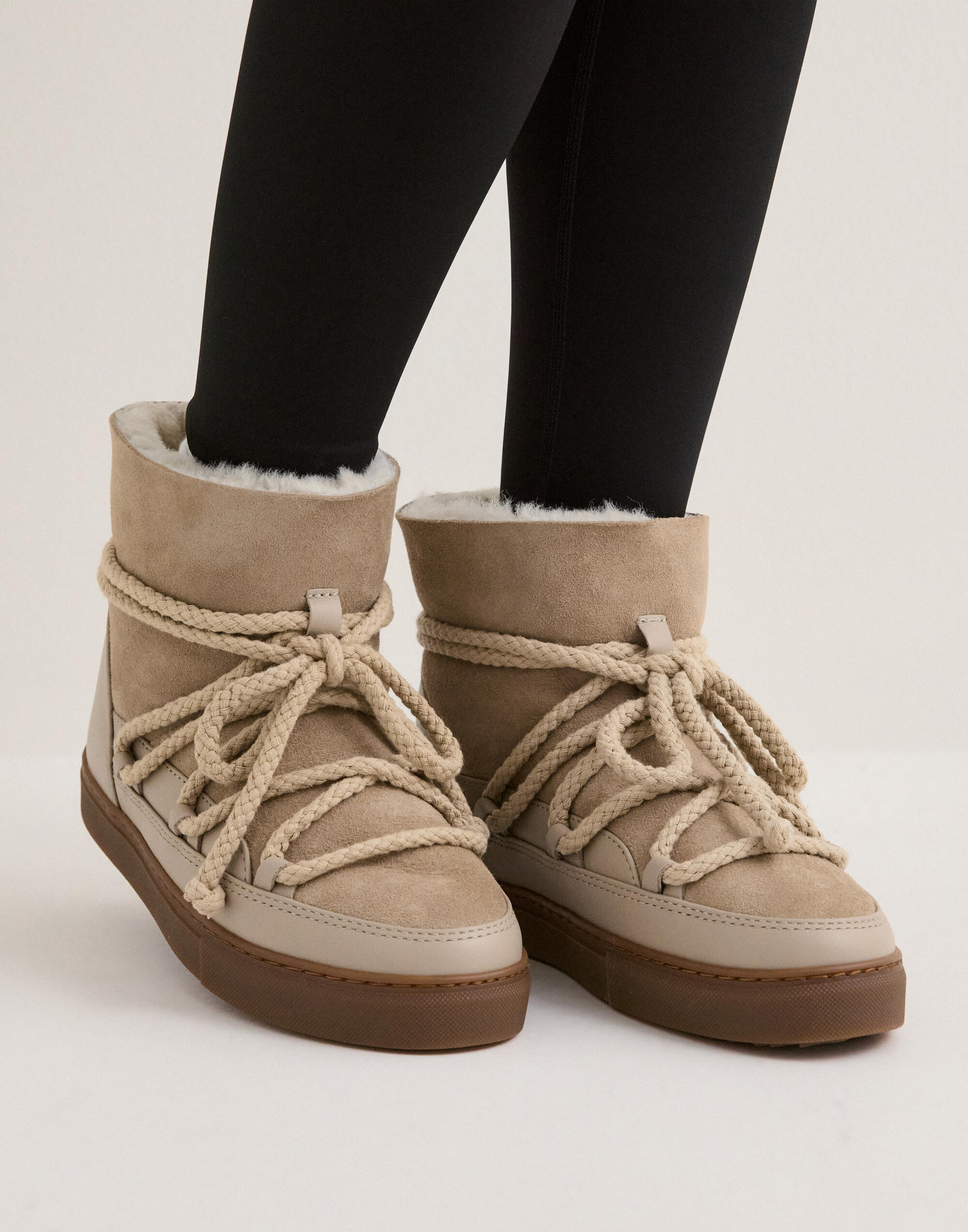 Kjøp Inuikii CLASSIC - Beige | Nelly.com